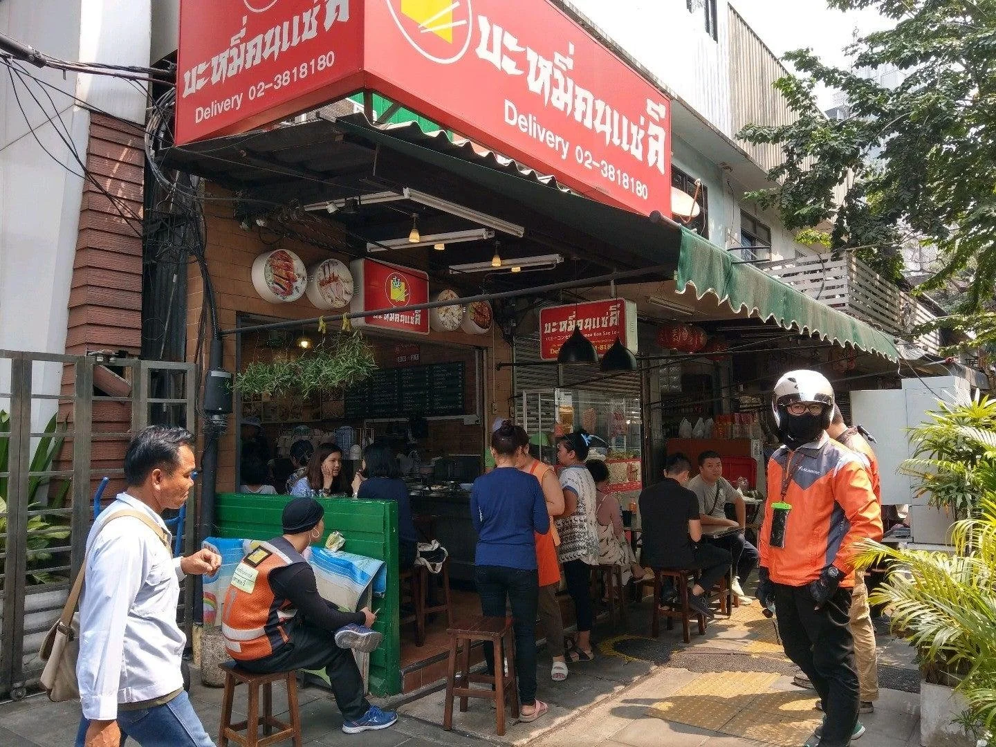 10 Best Bangkok Street Food Restaurants You Must Try, Real Local Eats!