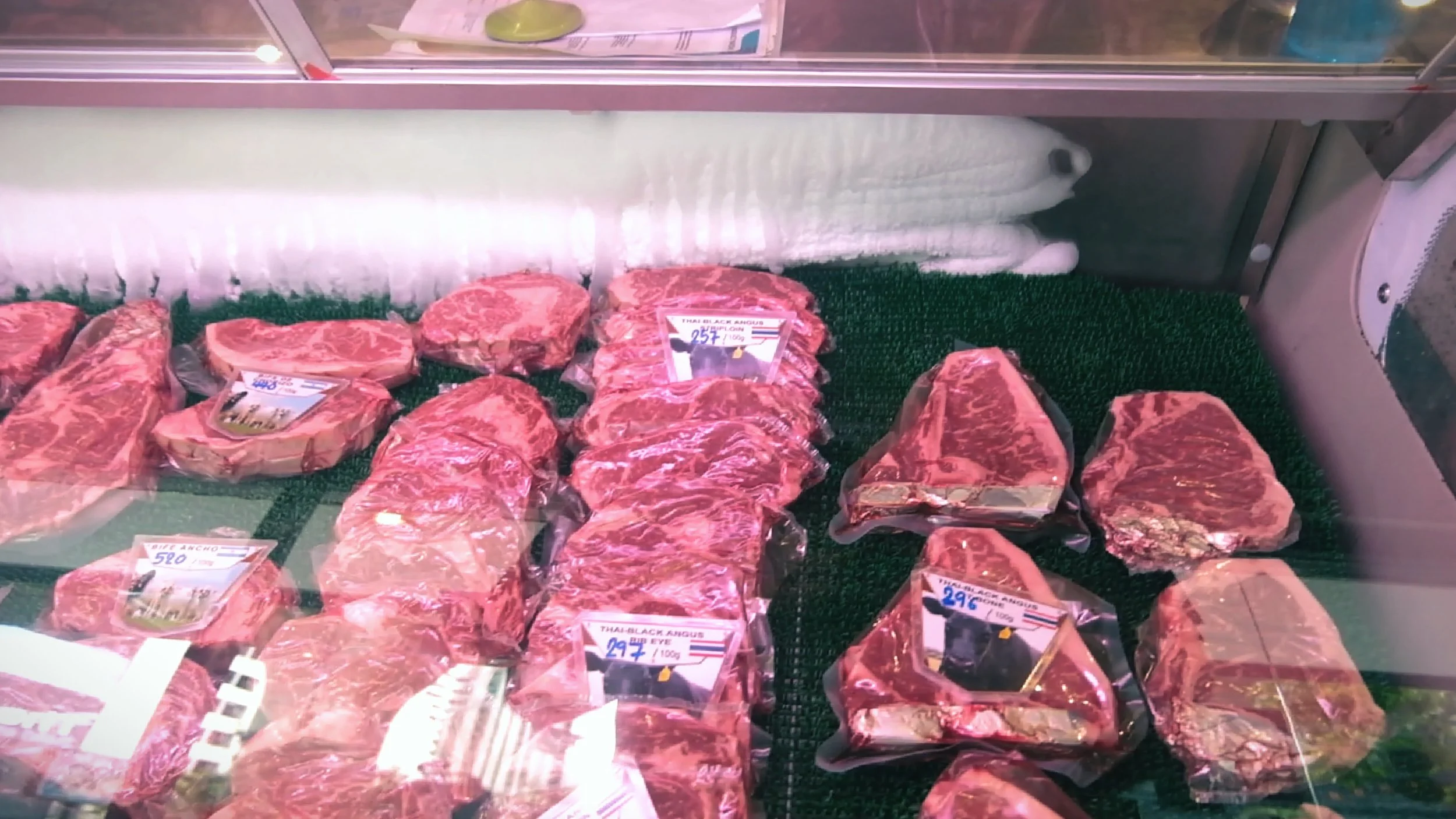 El Toro Steakhouse - Epic Argentinian Churrascaria Steak Buffet in Bangkok!