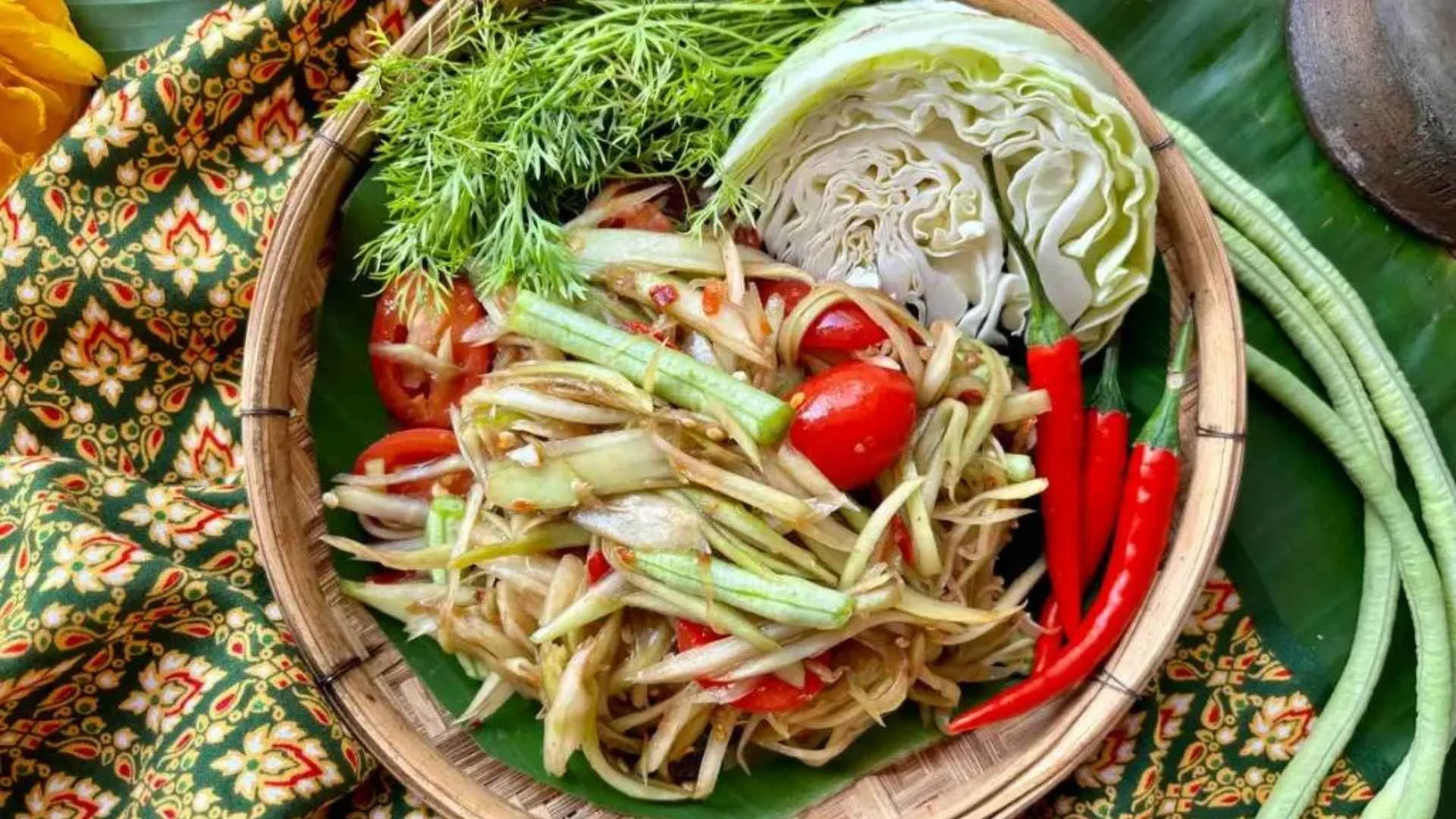 Top 10 Laos Food You Must Try, Best of Laotian Cuisine!