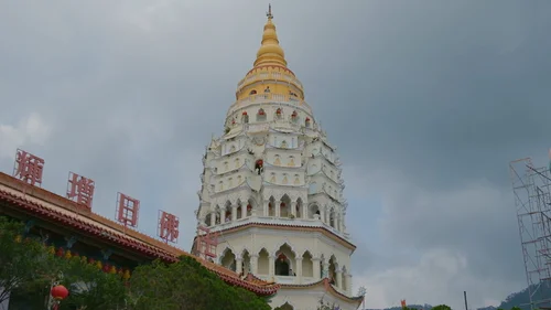 Exploring Kek Lok Si Temple: Top Things to See in Malaysia's Largest ...