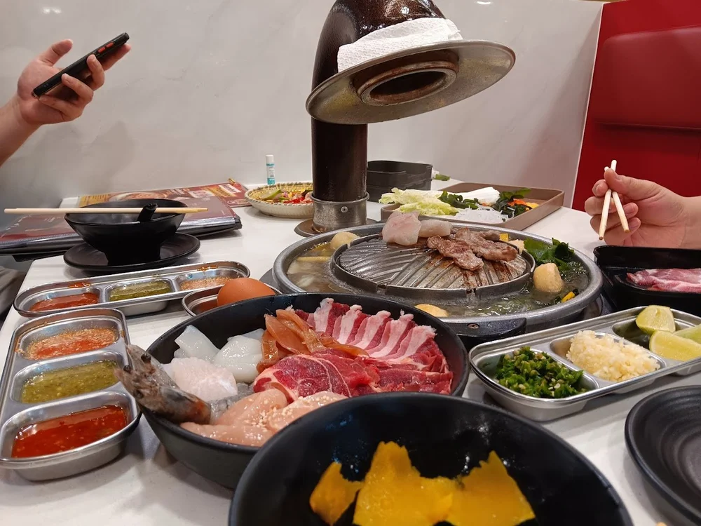 The 10 Best Moo Krata Restaurants in Bangkok, Thailand!