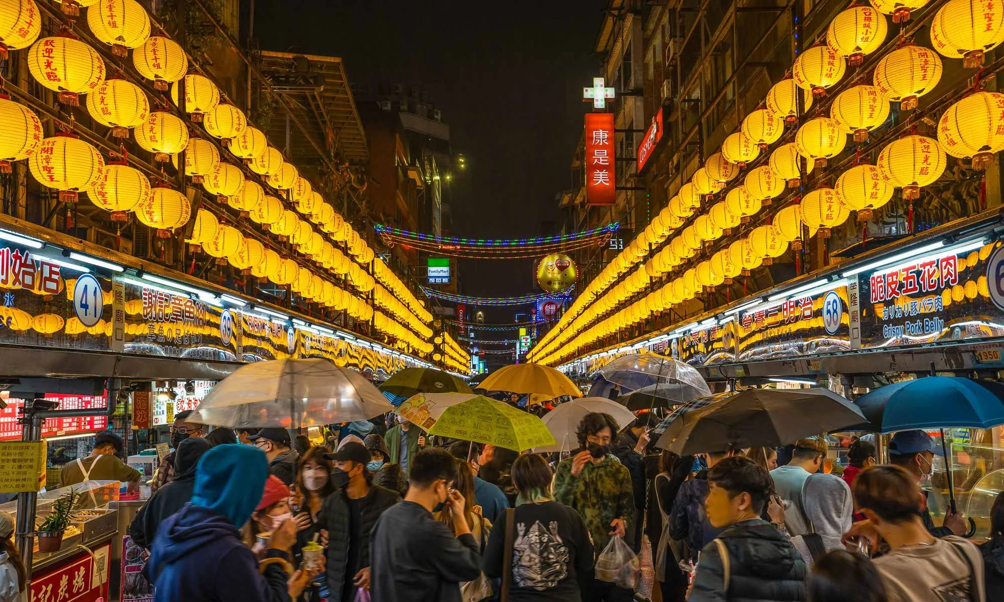 10 of THE Best Taiwan Night Markets for Mouthwatering Taiwanese Street Food