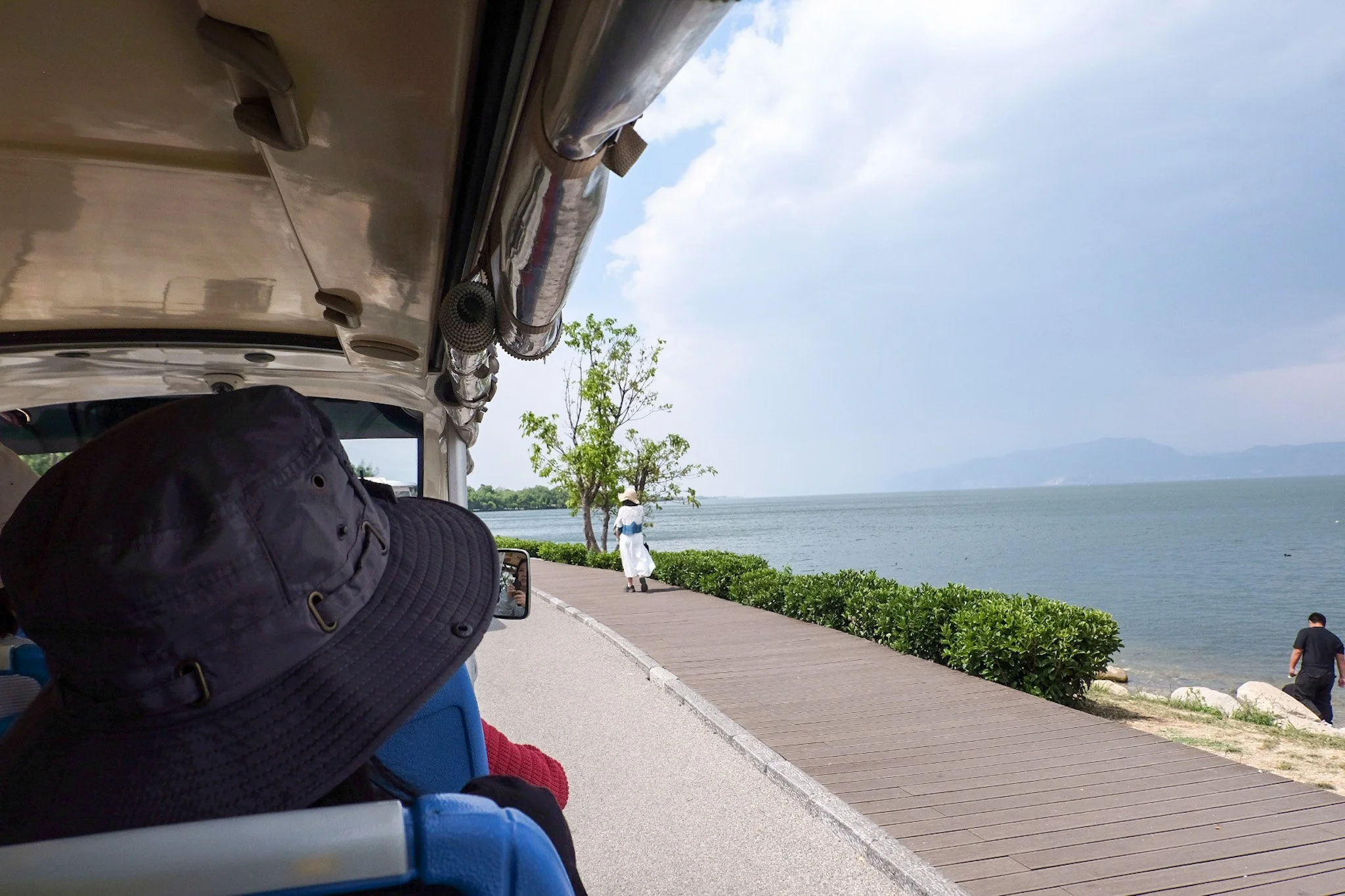 Strolling Along the Scenic Erhai Lake Park in Dali City, Yunnan