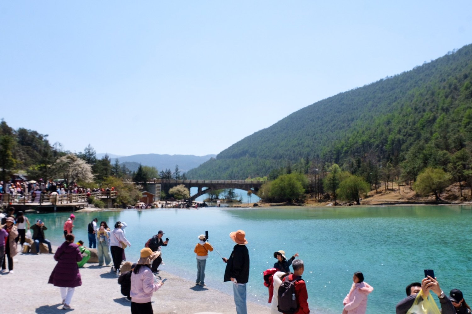 Visiting the Blue Moon Valley in Lijiang China, Best Views in all of China!