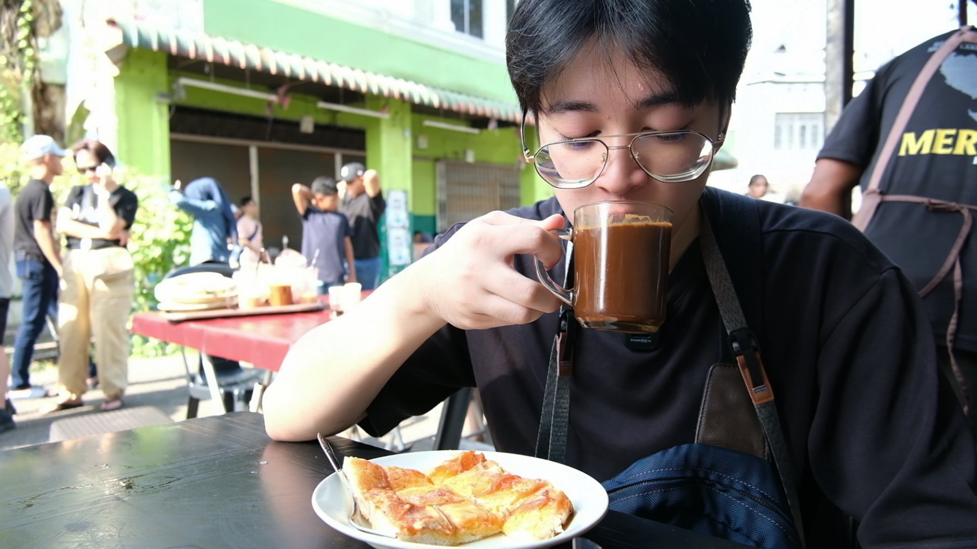 Roti Bakar Hutton Lane - The Best Local Breakfast Roti in George Town ...