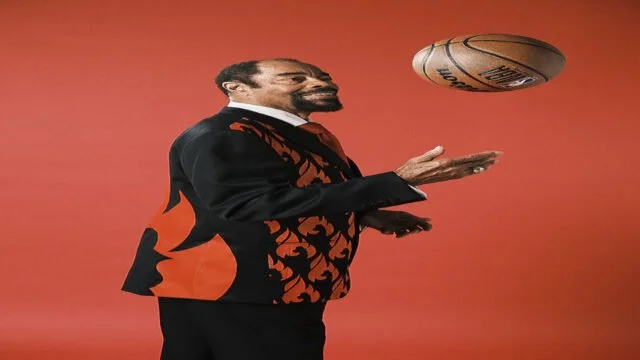 Walt Frazier Suits Up In The Style Of 3 NYC Eateries For DoorDash