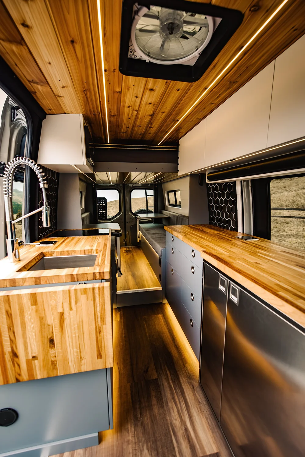 Build Spotlight — Socalcustomvans.