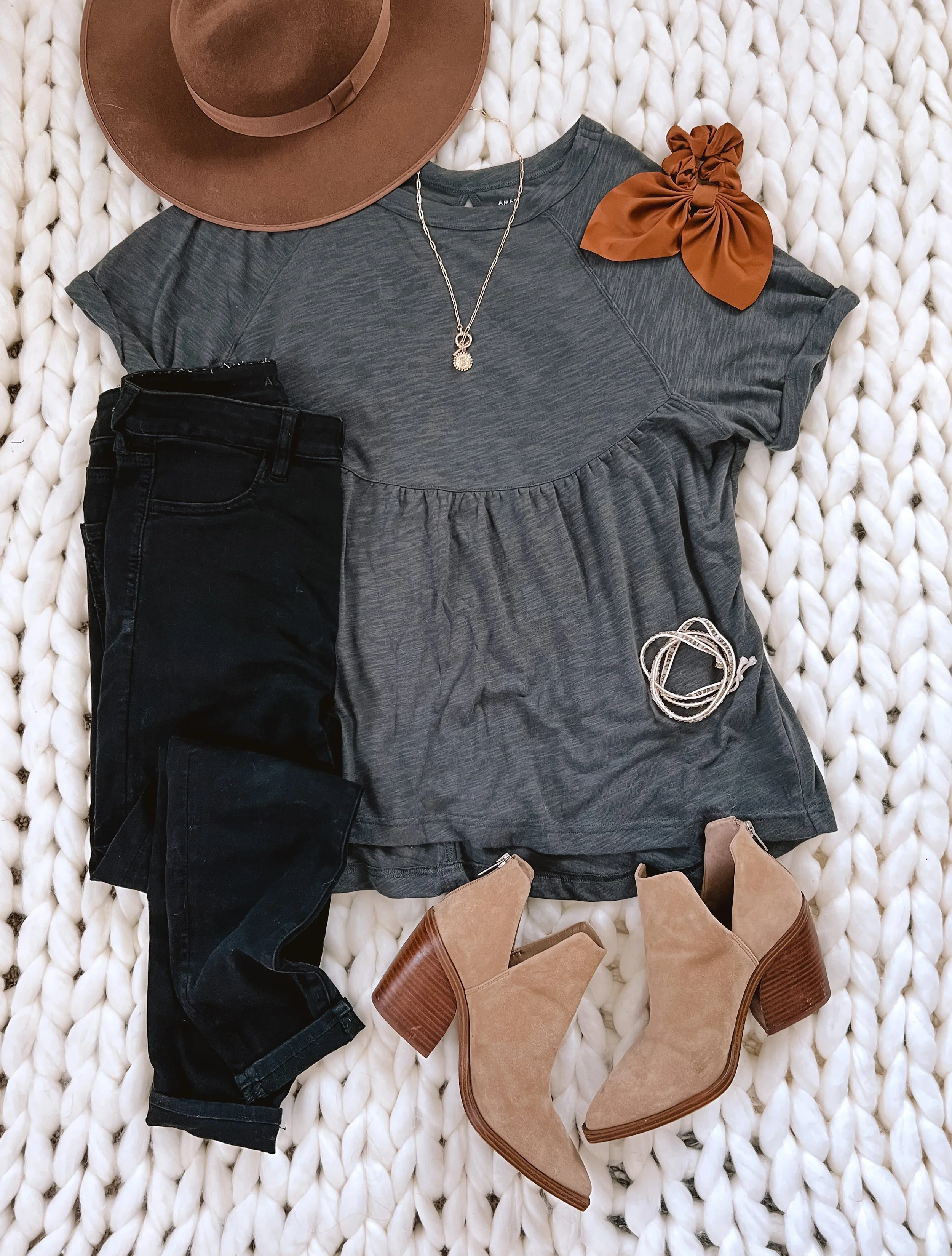 How To Transition From Summer To Fall Outfits in 2022 — serenaajoyce