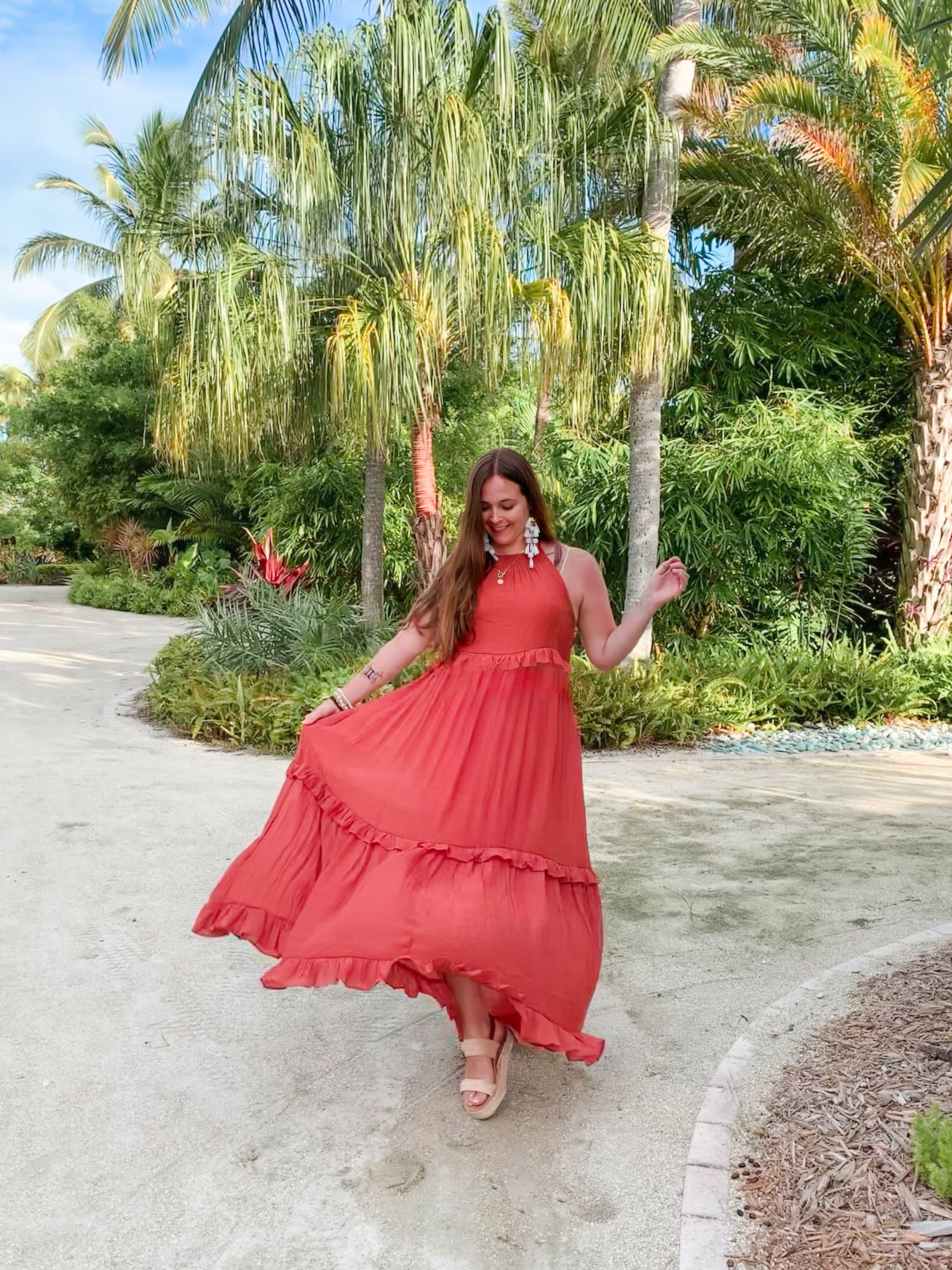 6 Tropical Dresses To Complete Your Beach Vacation Outfits ...