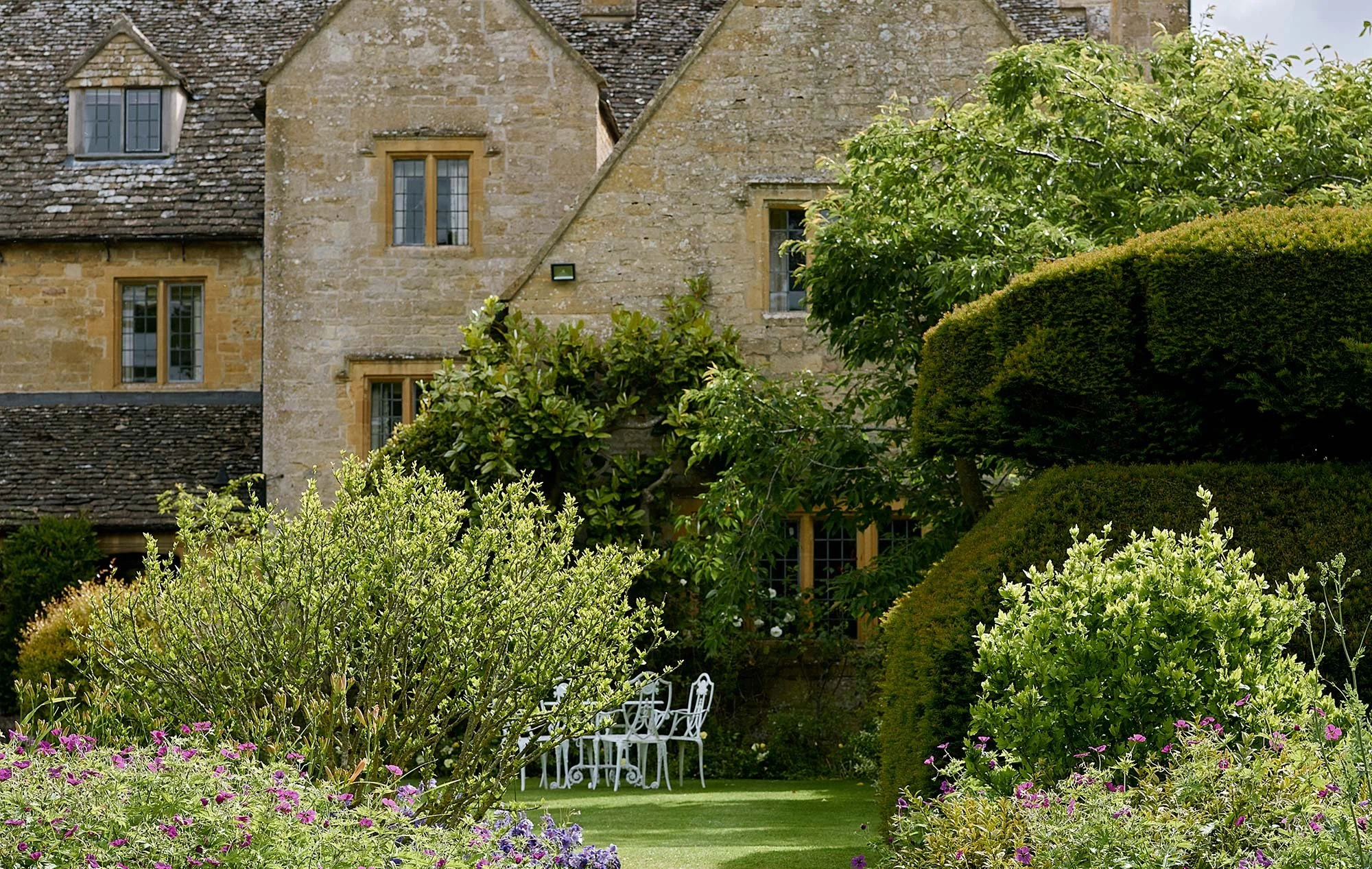 Pye Corner House | Broadway