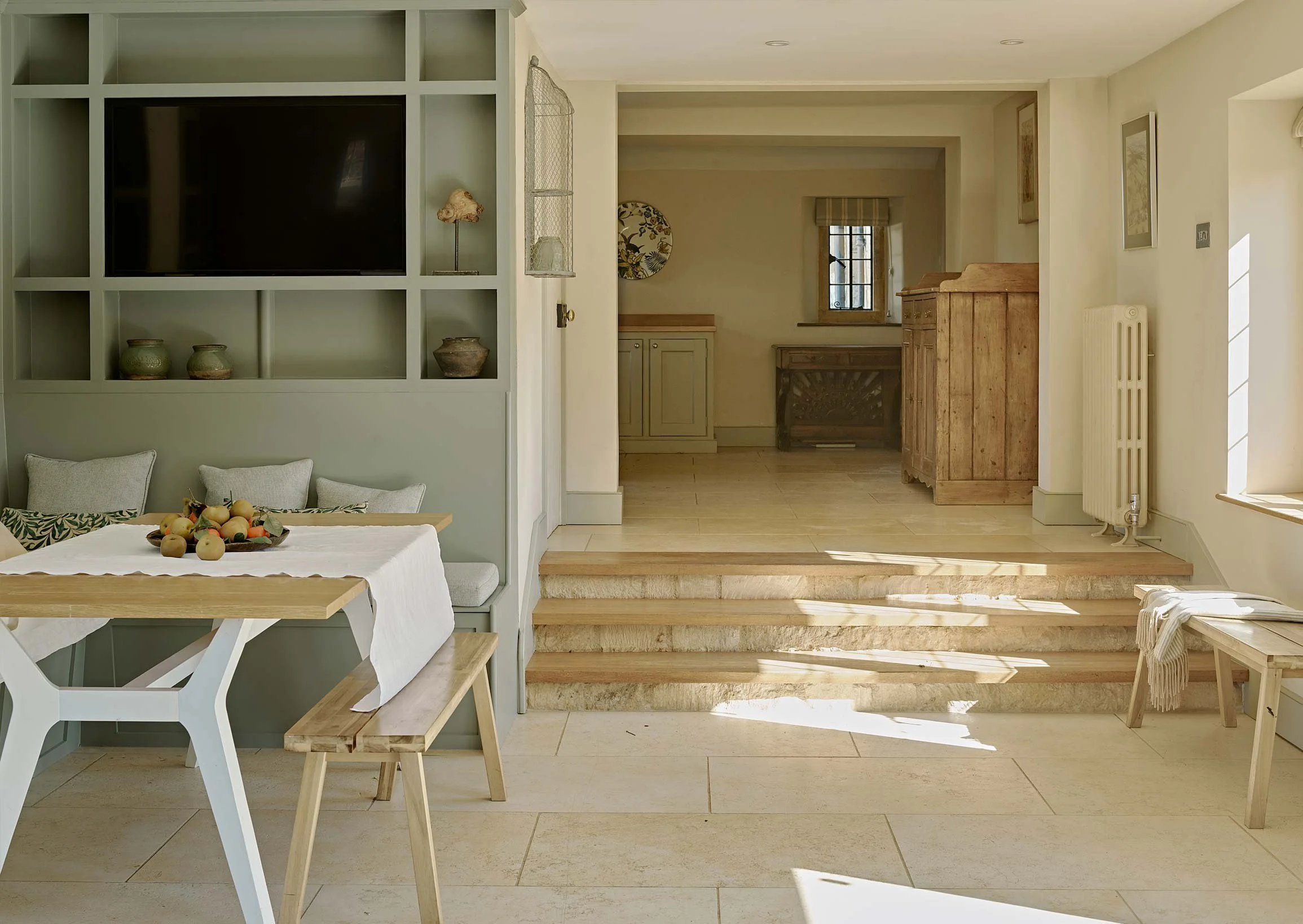 Pye Corner House | Broadway