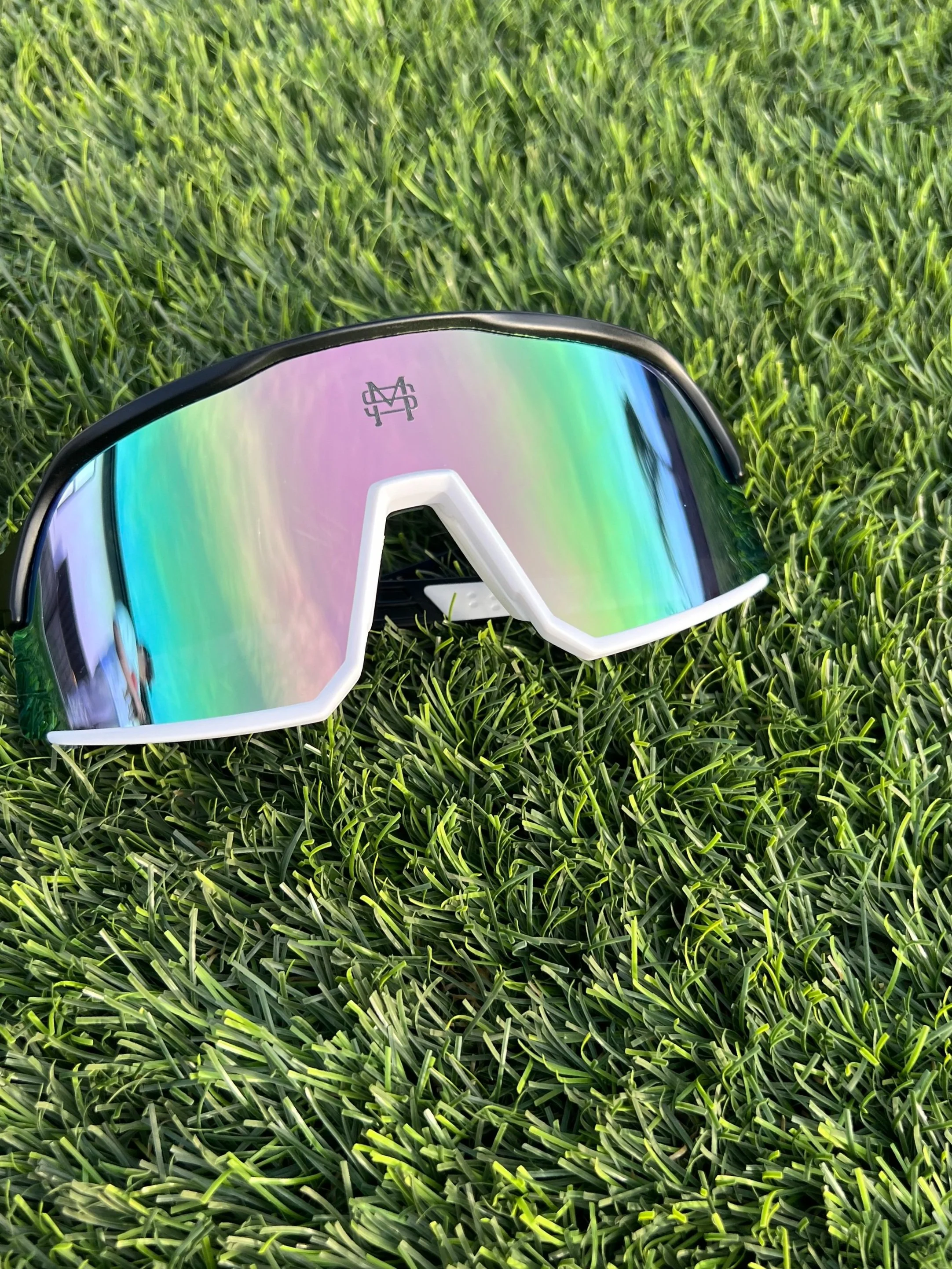 “PANDAS" Black/White-Pink (Polarized) — Meta Shades