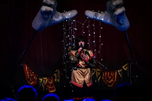 Madilyn Mei Brings Their One Man Circus To Chicago — Social Casualty