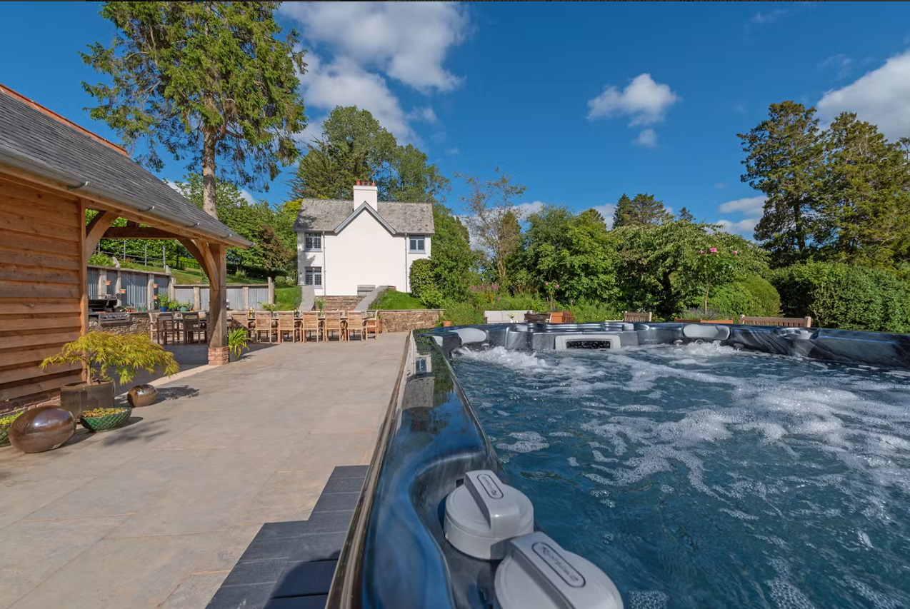 Outbuildings — Wedgewood Buildings