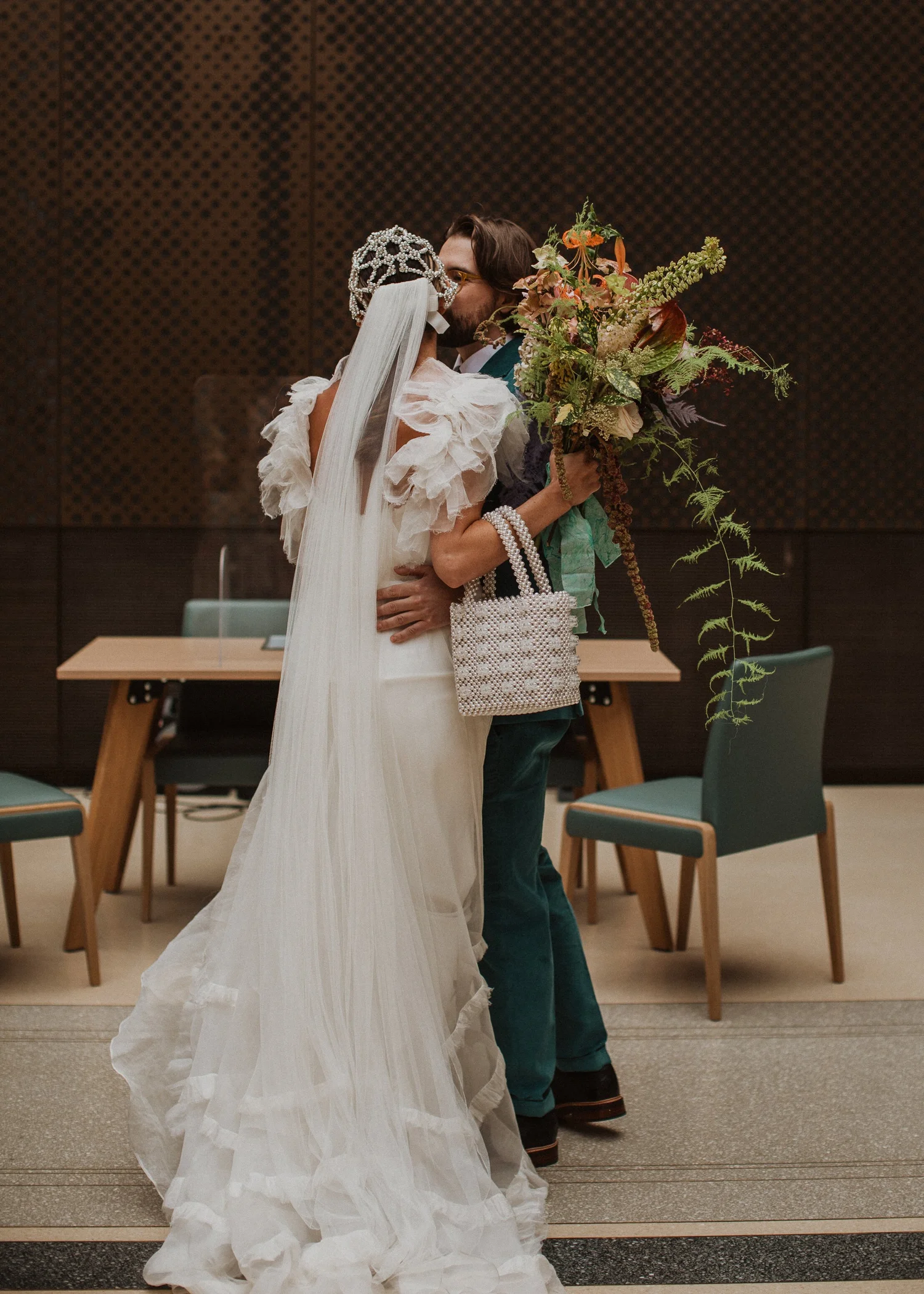 Lovely Laura | A Halfpenny London bride — Halfpenny London Wedding ...