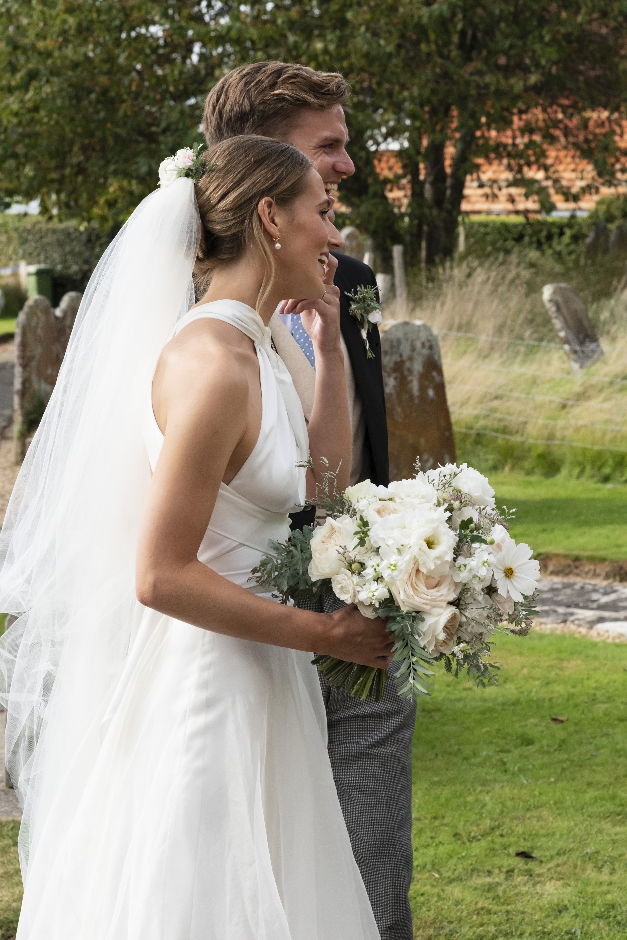 Gorgeous Izzy | A Halfpenny London bride — Halfpenny London Wedding ...