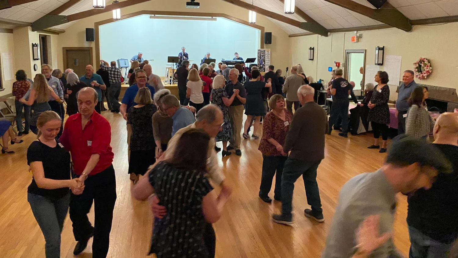 Thursday Nite Swing-In Dance
