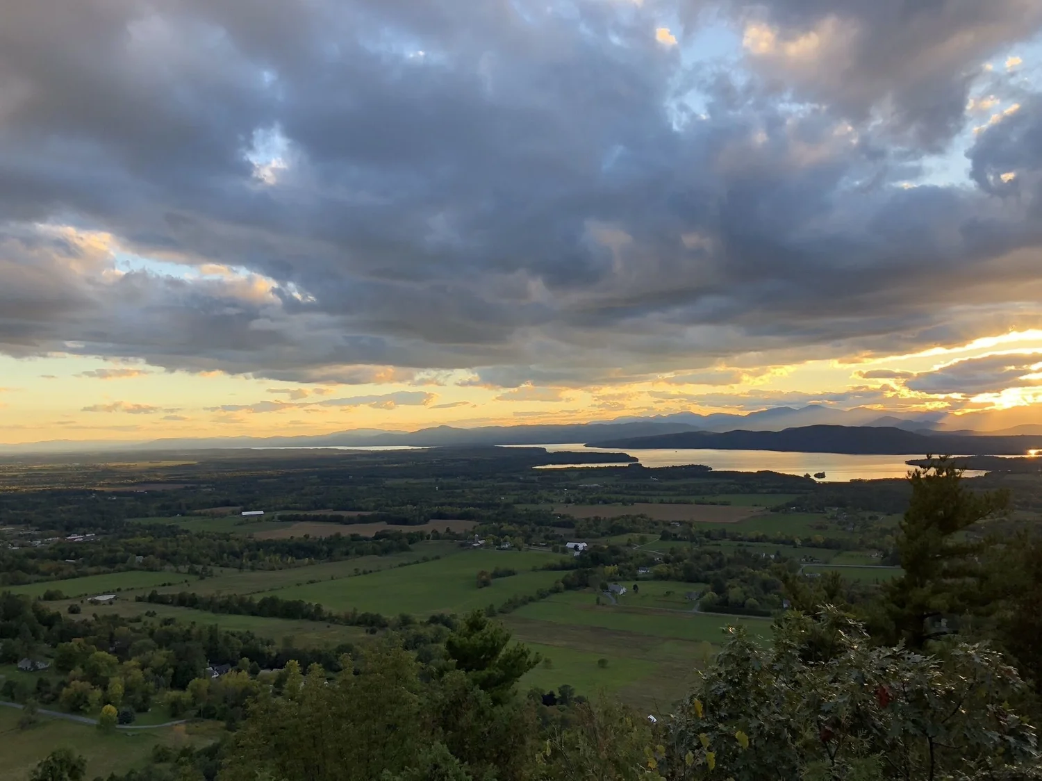 8 Hikes For Nature Lovers — Pack Up + Go