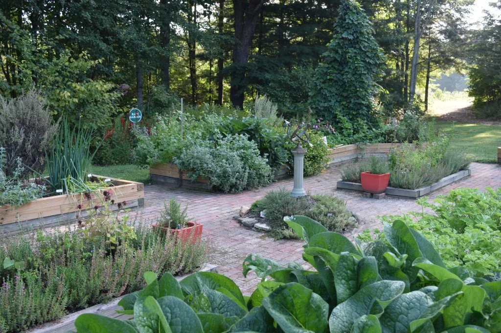 GARDENS & FACILITIES — BULLINGTON GARDENS