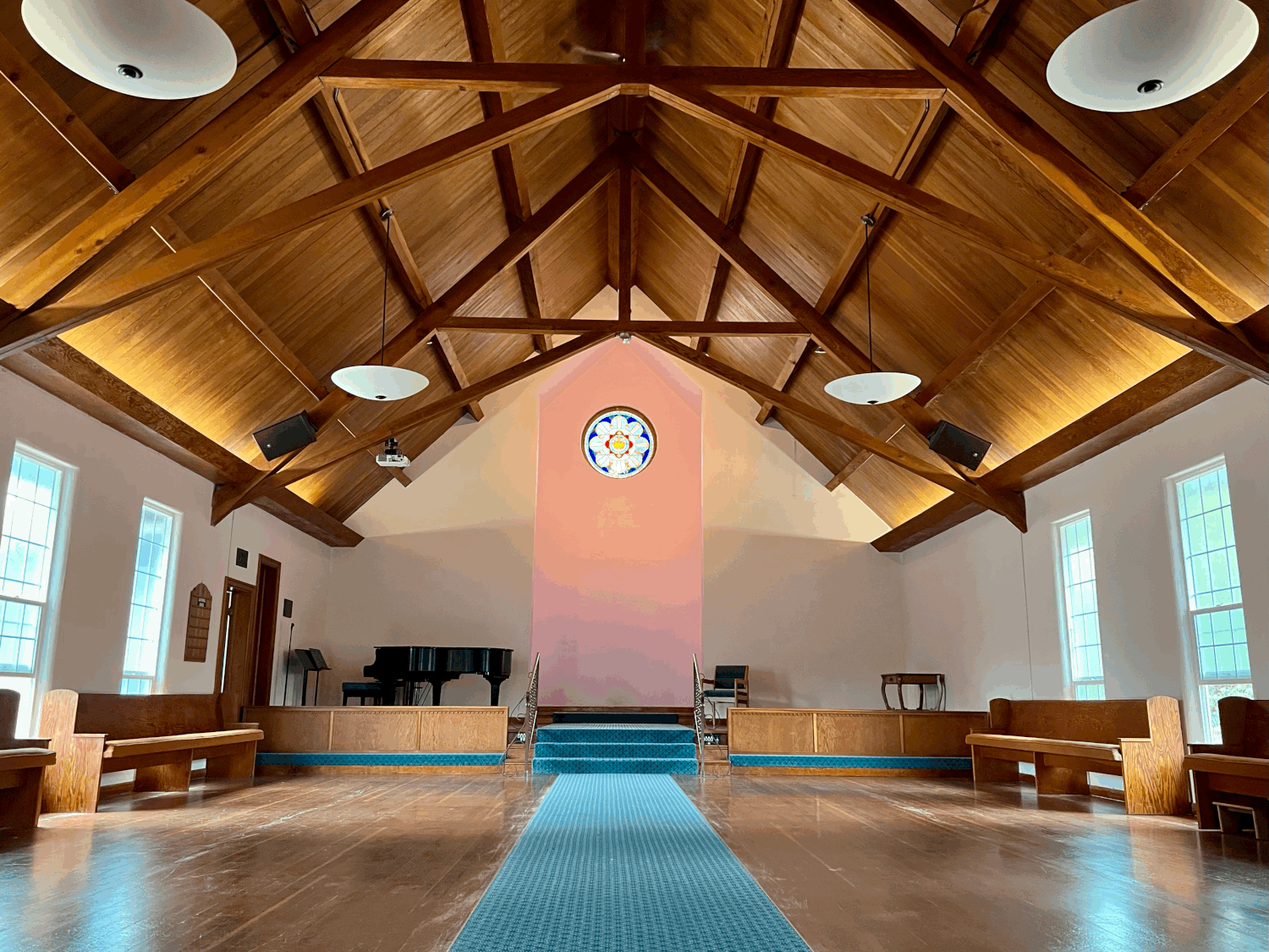 Coburg's Cozy Event Venue — Coburg Commons