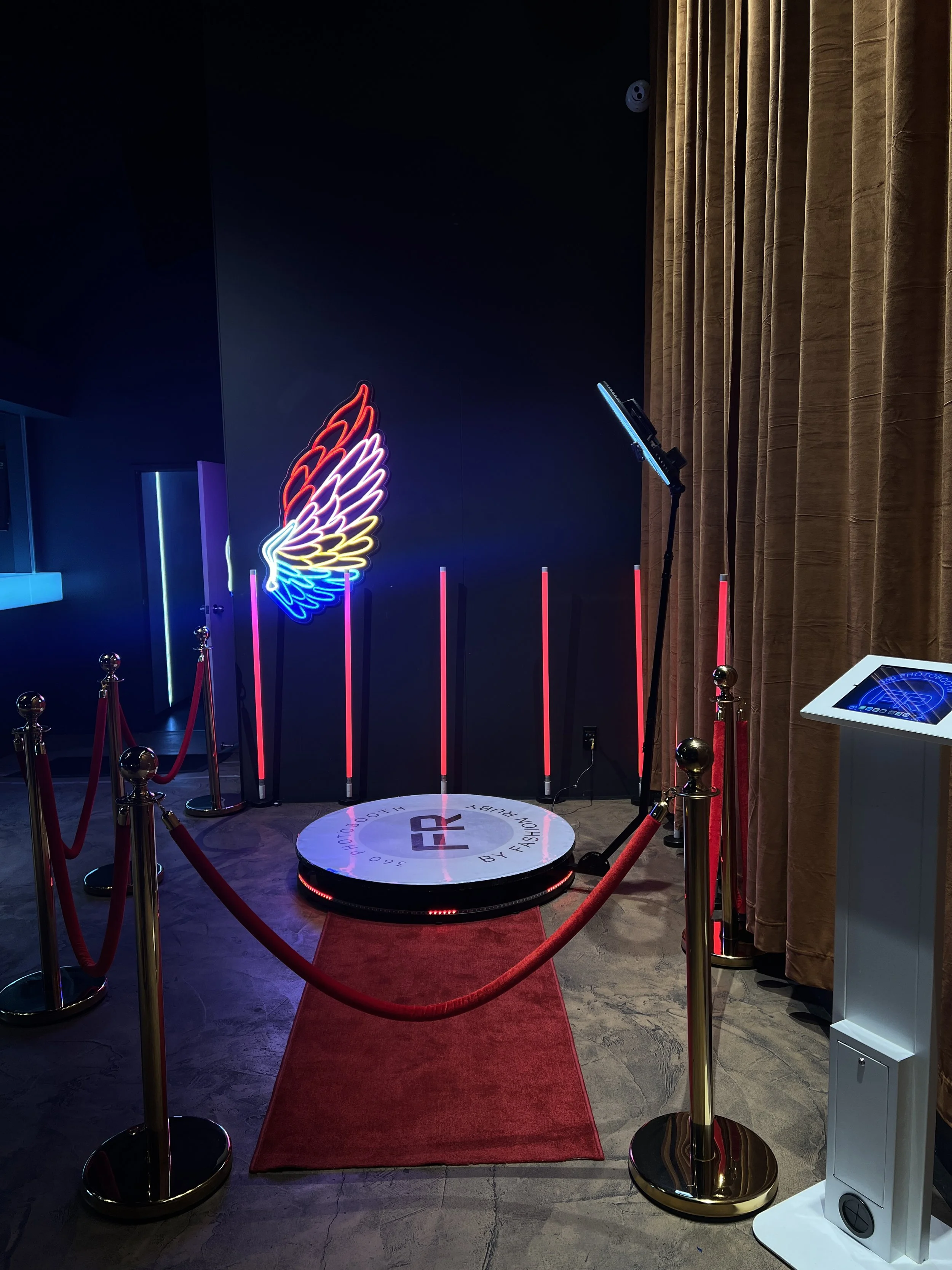 Hire 360 Booth Now — 360 Booth Hire NZ