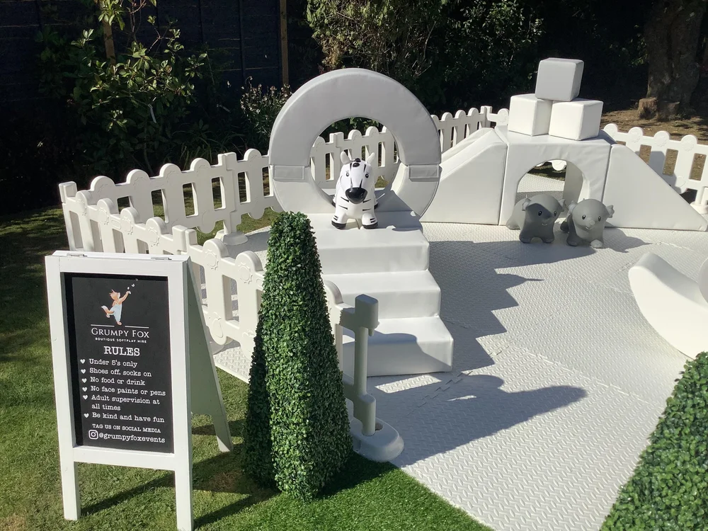 Soft Play Hire Surrey | White Bouncy Castle Hire Weybridge | Grumpy Fox ...