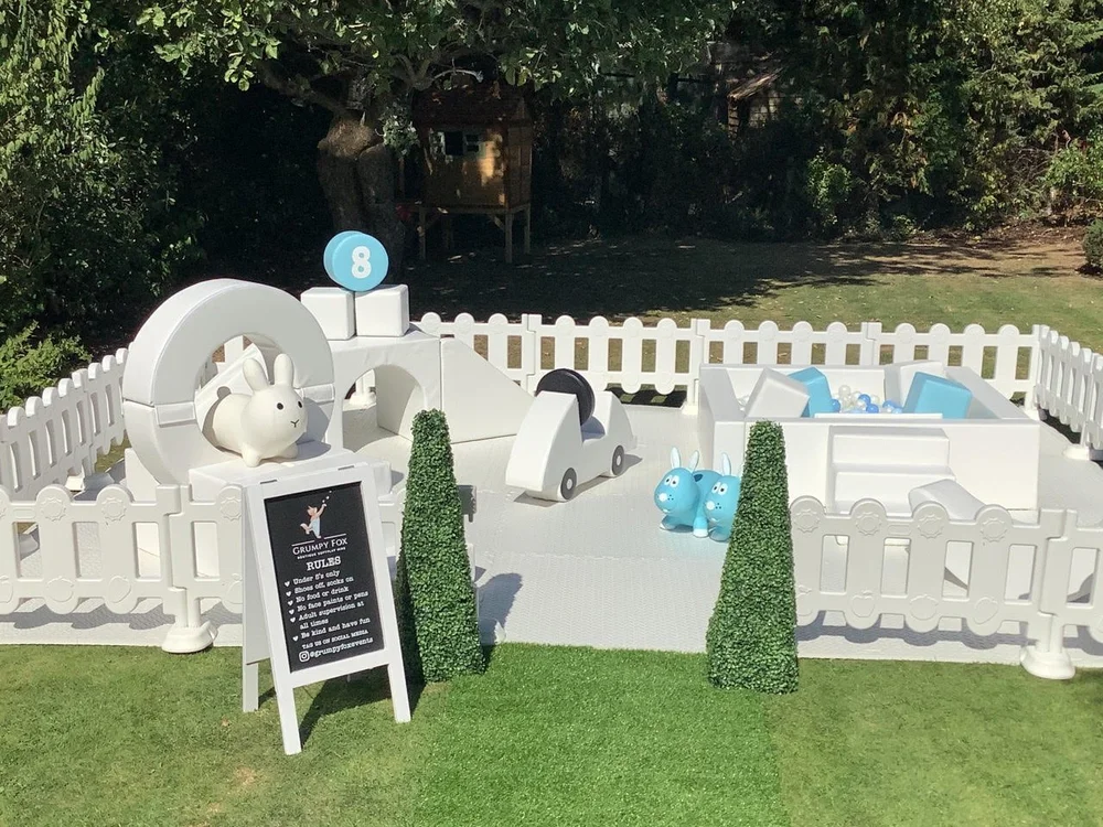 Soft Play Hire Surrey | White Bouncy Castle Hire Weybridge | Grumpy Fox ...