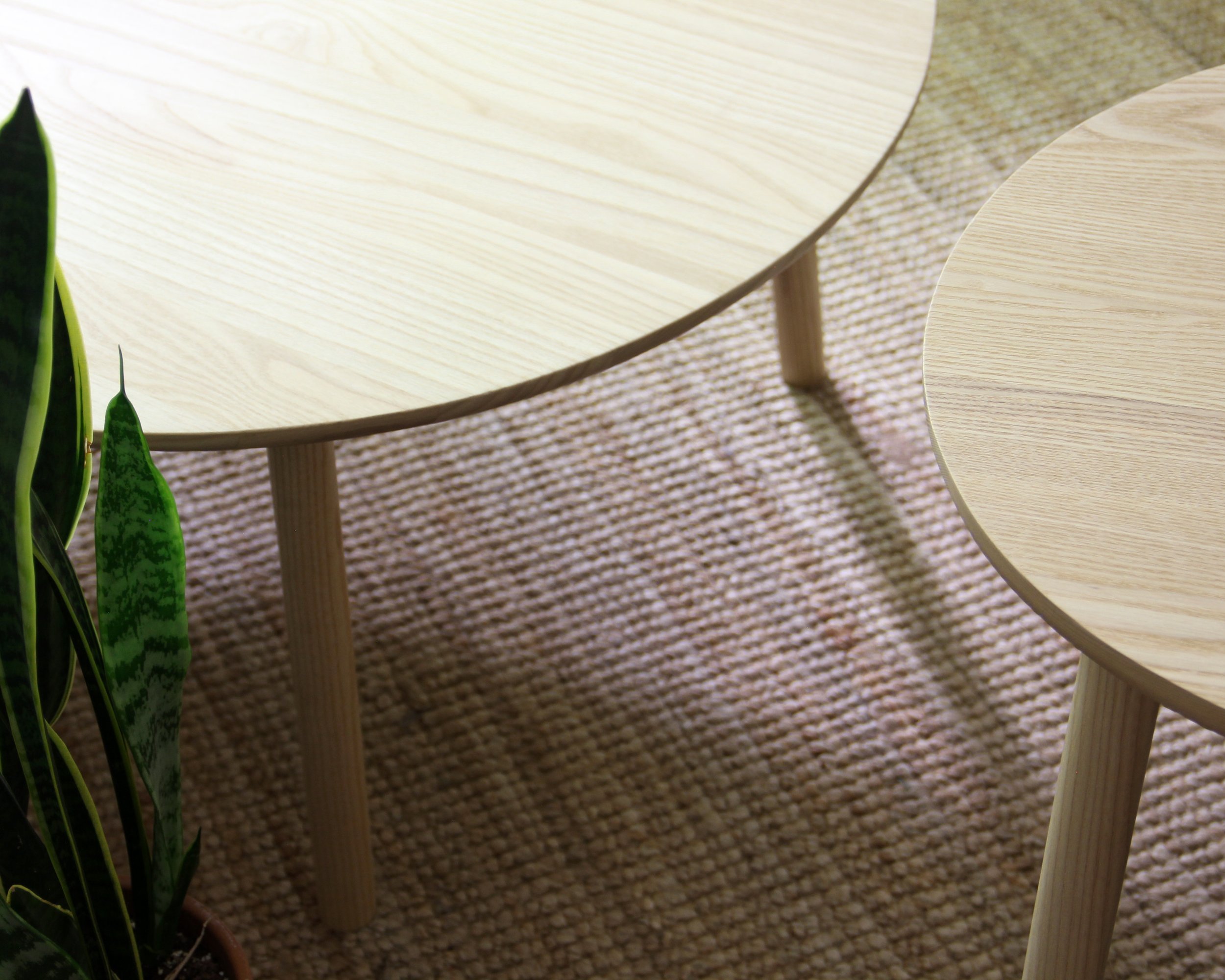 Tables a café LABRADOR — OLIVIER LABERGE