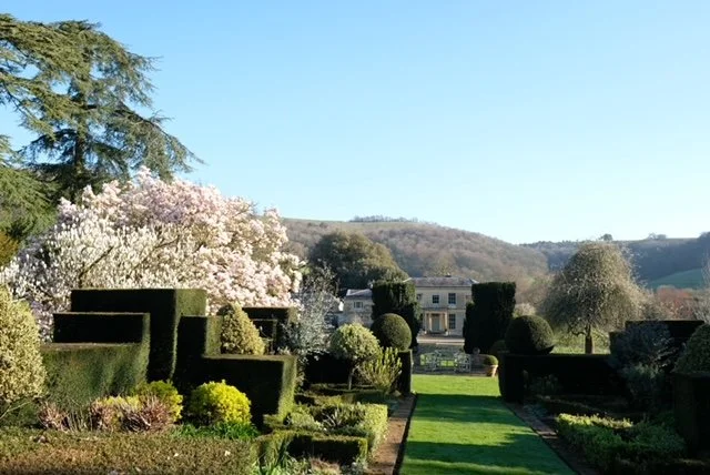 Fine Georgian Estate with Historic Temple and Cottages — CHL