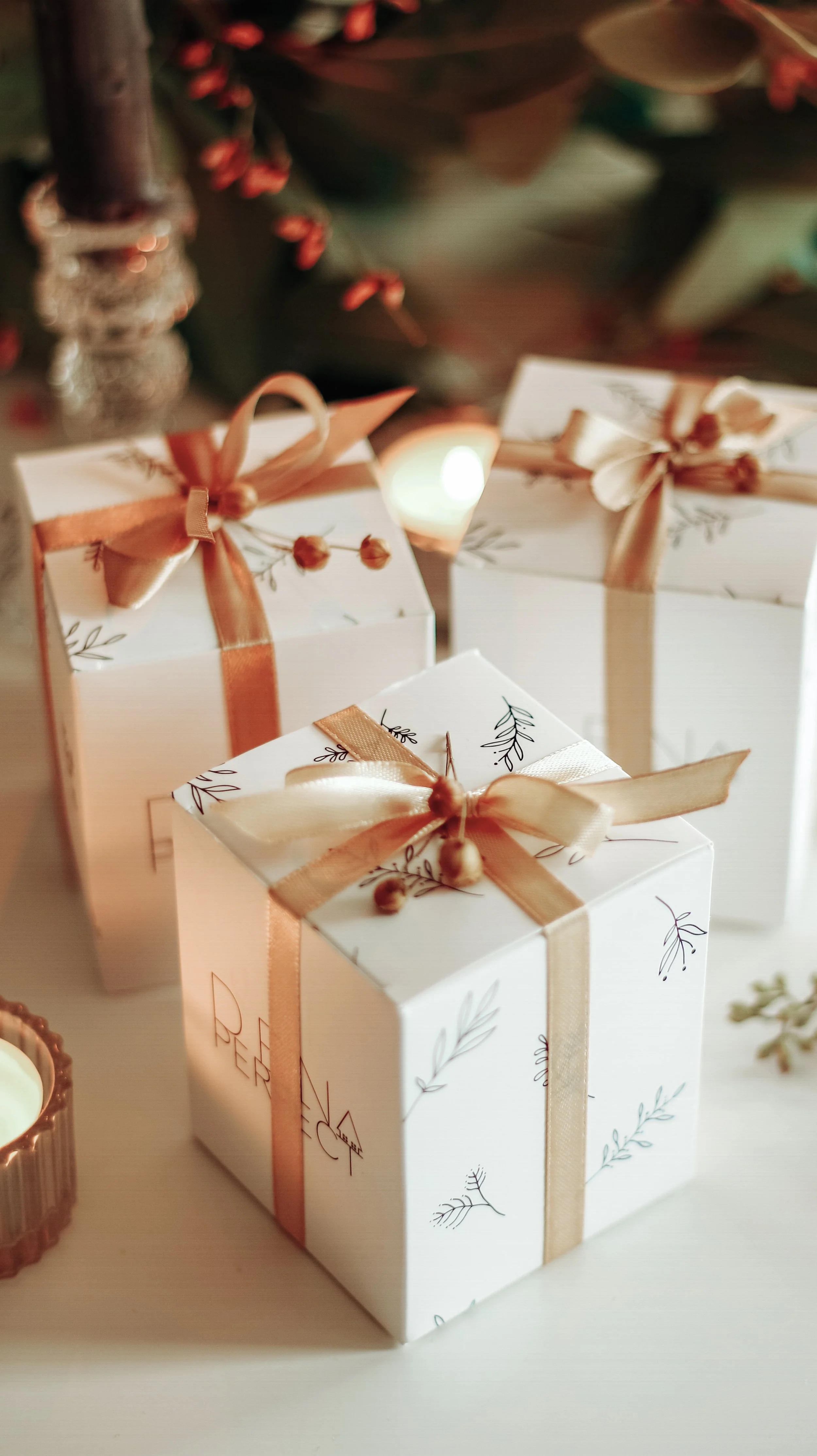 Wedding & Party Favours | Den Perfect | Candles, Reed Diffusers & Wax ...