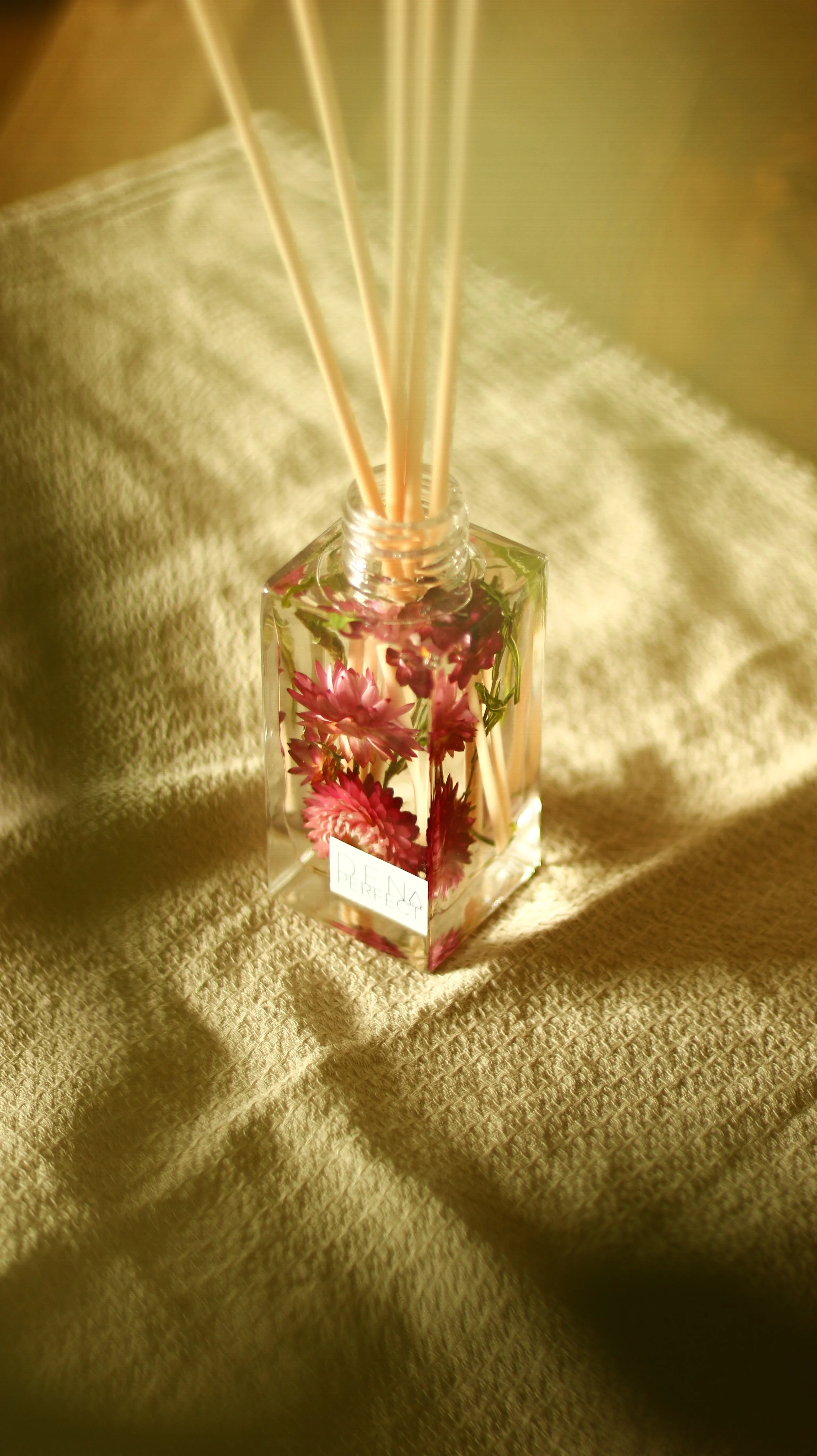 Daisy Reed Diffuser | Den Perfect | Soy Candles, Reed Diffusers & Wax ...