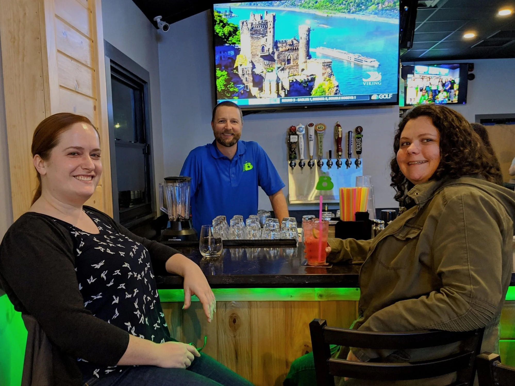 Hours — Bogeys Sports Bar & Mini Golf