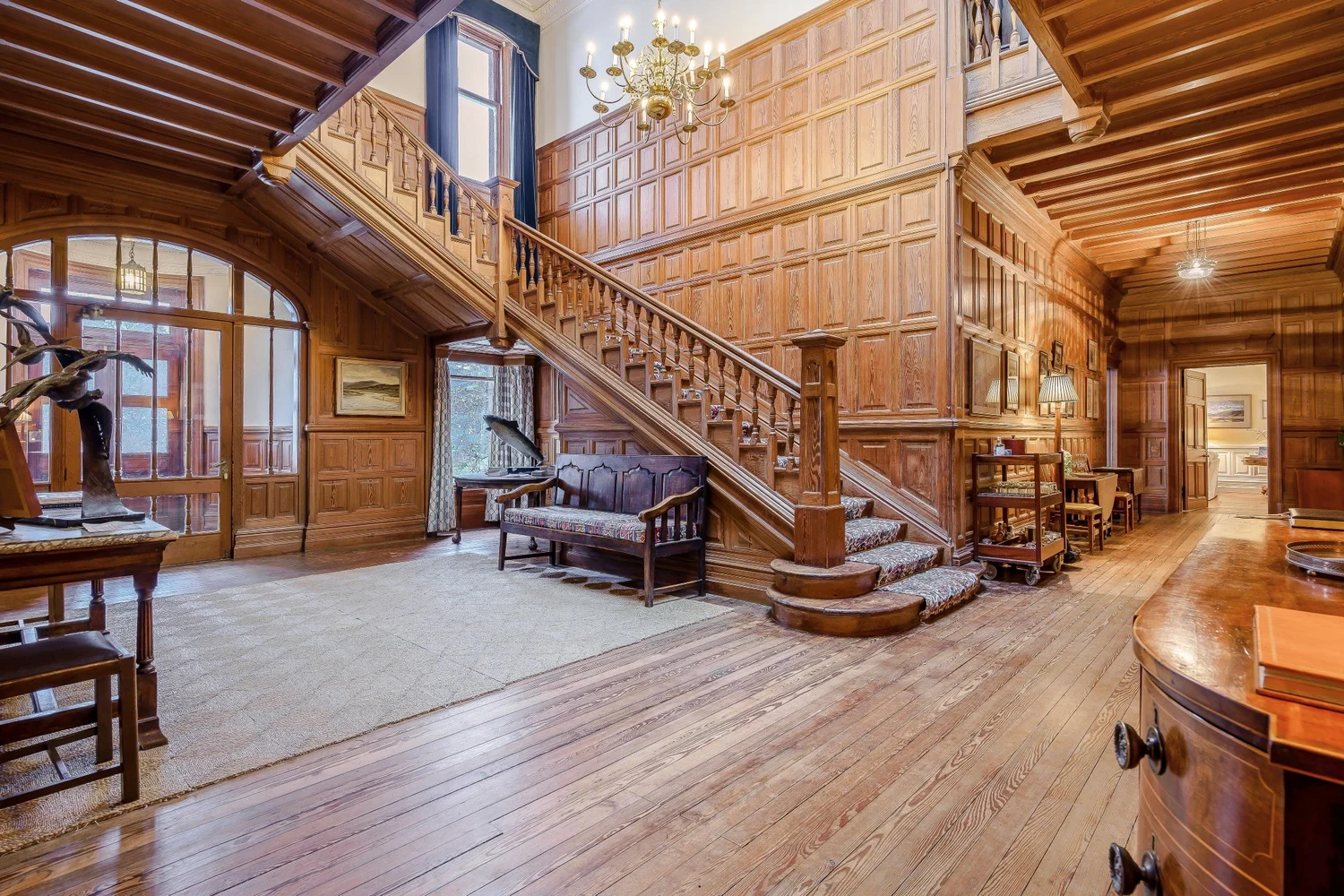 GALLERY — Persie House