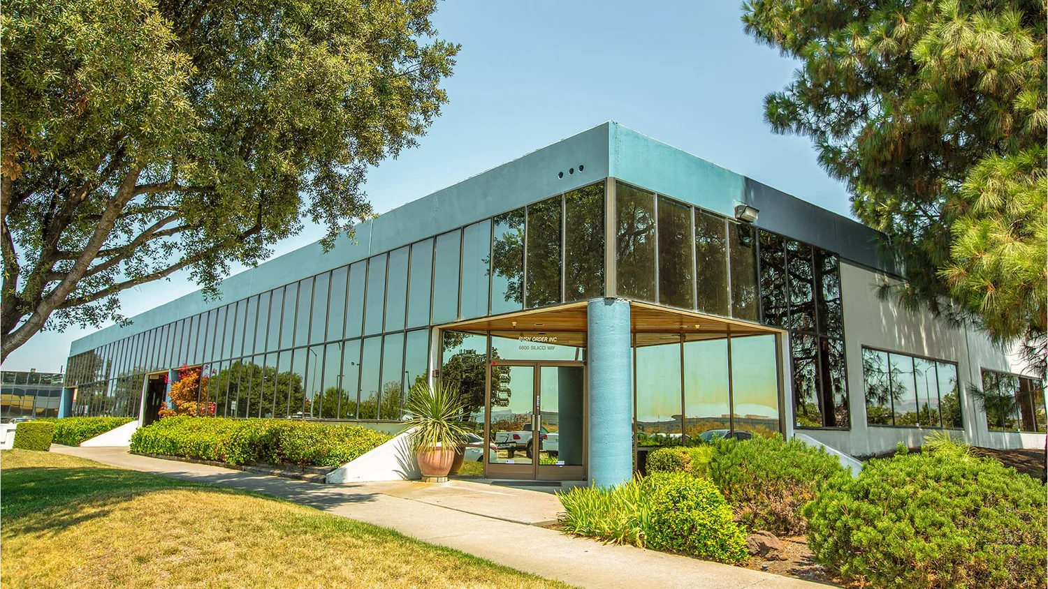 About Rush Order - Your Trusted Fulfillment & CX Partner