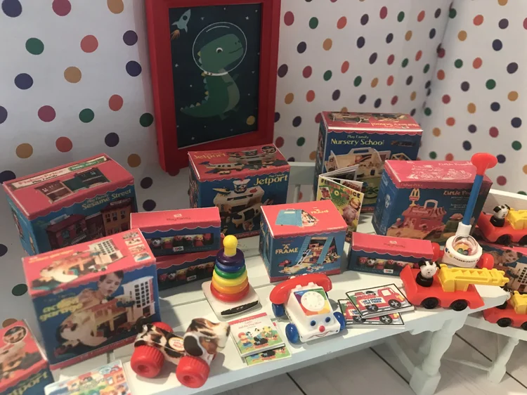 Little Catalog House Miniatures - Items for Dollhouse & 1:12 Accessories