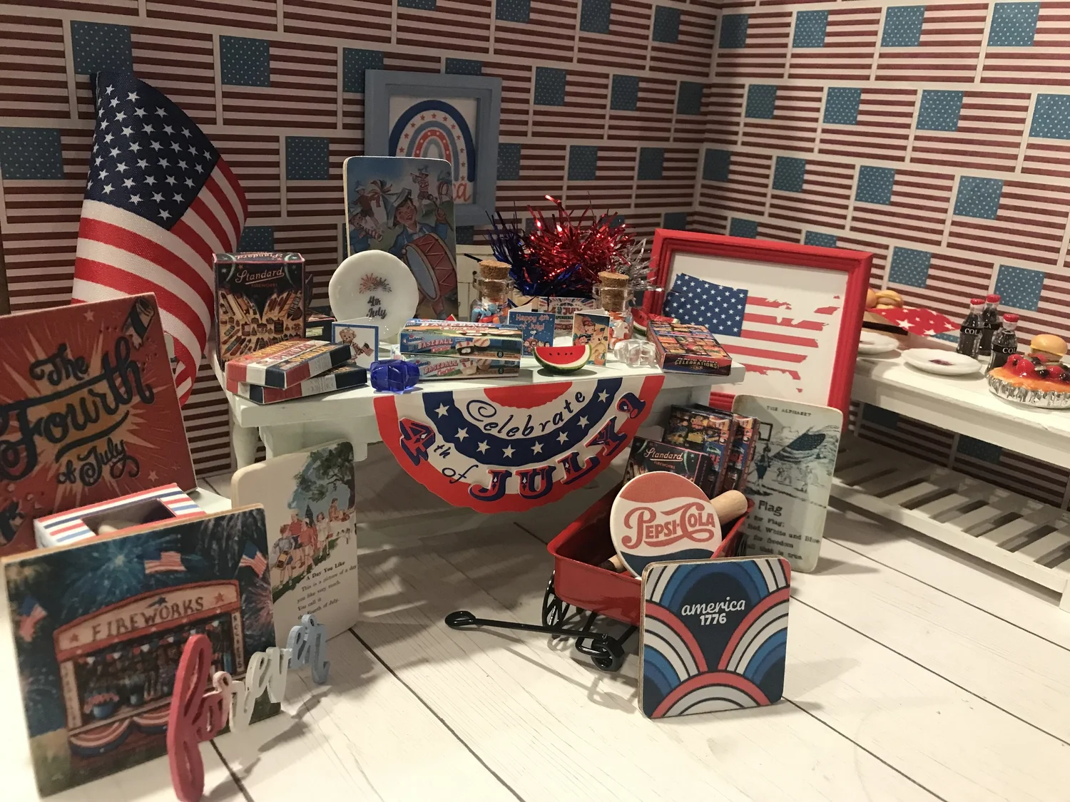 Little Catalog House Miniatures - Items for Dollhouse & 1:12 Accessories