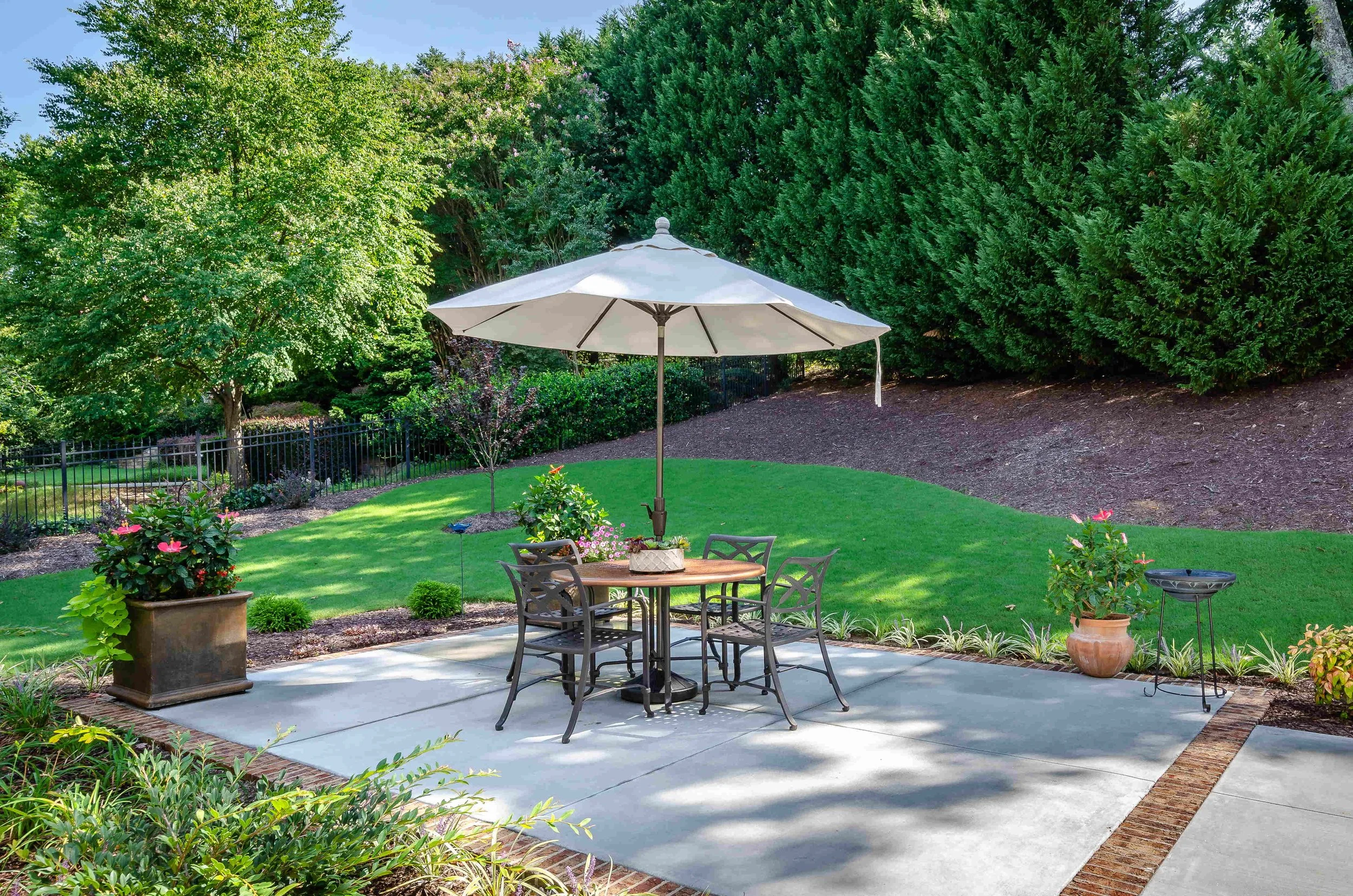 Capri Screened Porch — Premier Builder