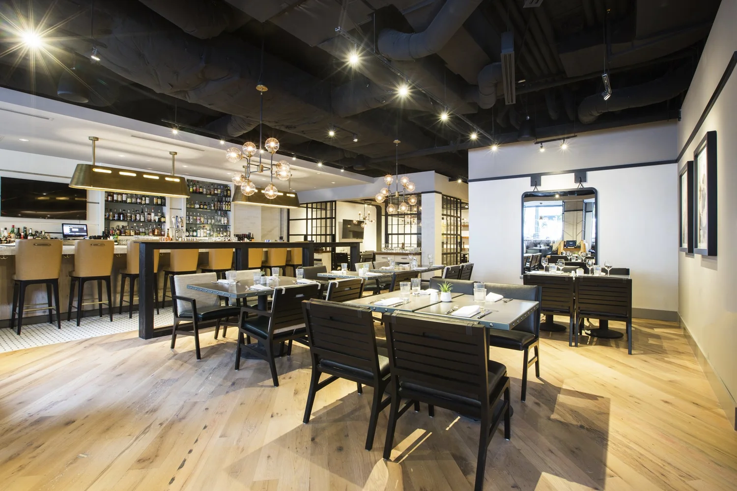 All Water Seafood & Oyster Bar | A Downtown Seattle Restaurant