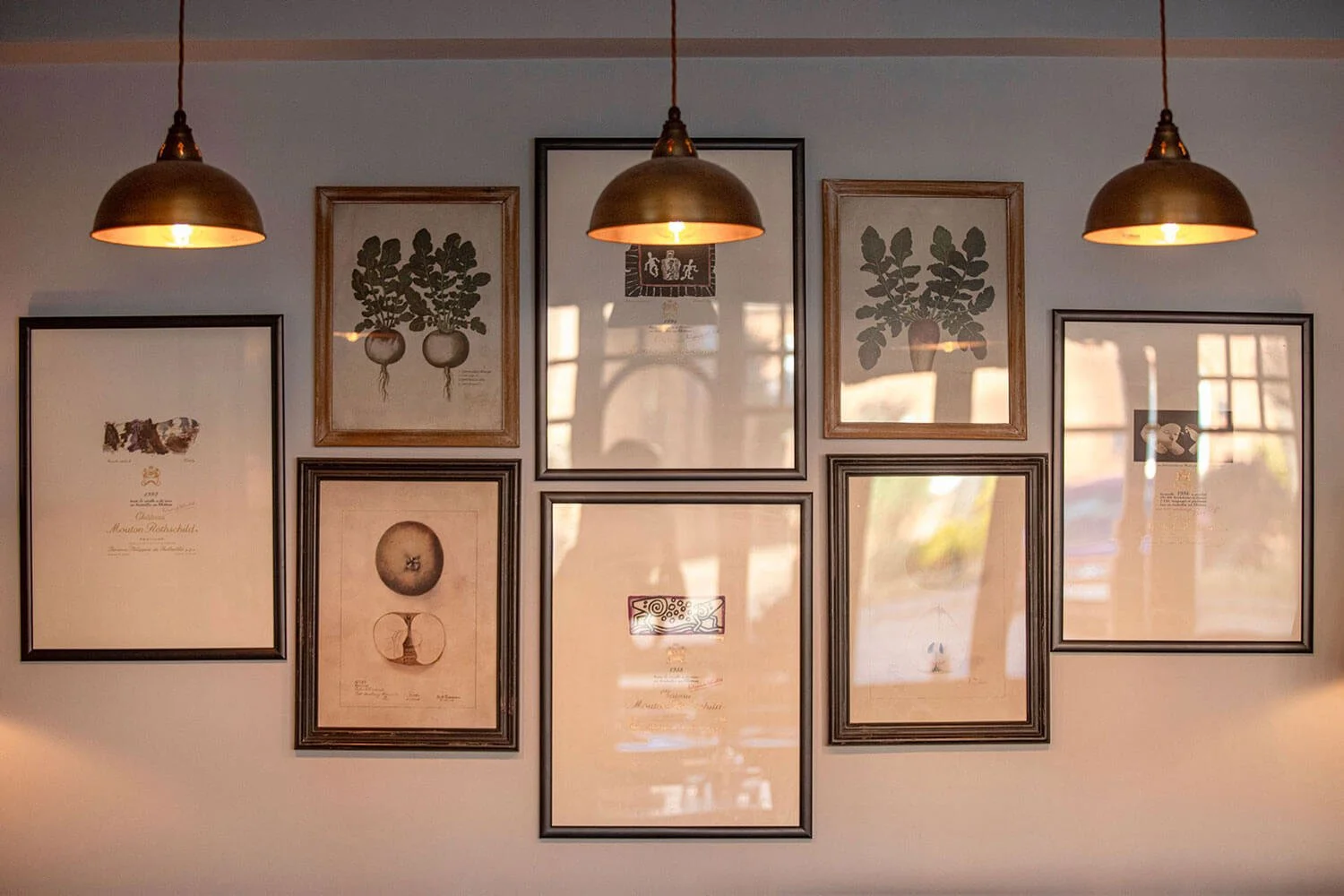 2 AA Rosette Restaurant, Waddesdon Buckinghamshire — The Five Arrows