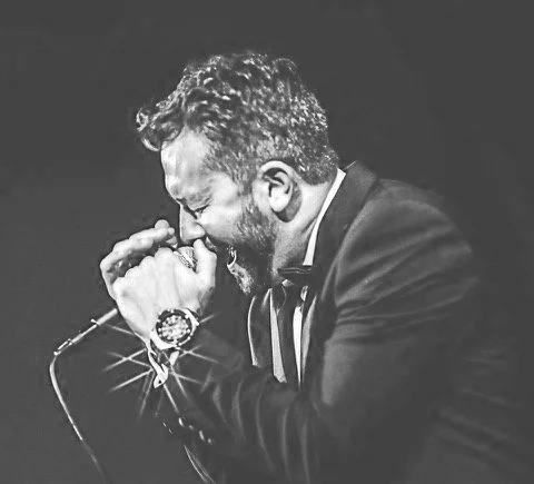 Singer/Songwriter — CHRIS MANNING