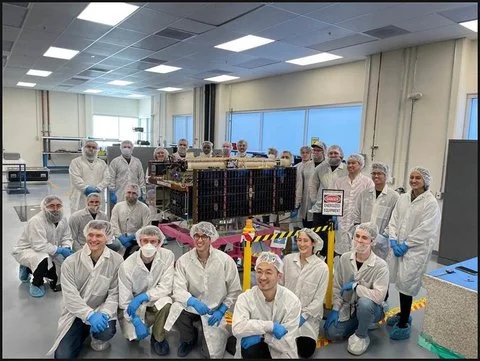 Momentus Vigoride-6 Spacecraft Arrives at SpaceX Launch Site — Satcom ...
