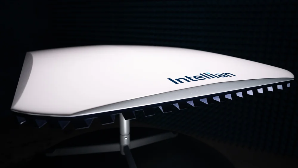 OneWeb Signs Contract with Intellian for Flat Panel User Terminals ...