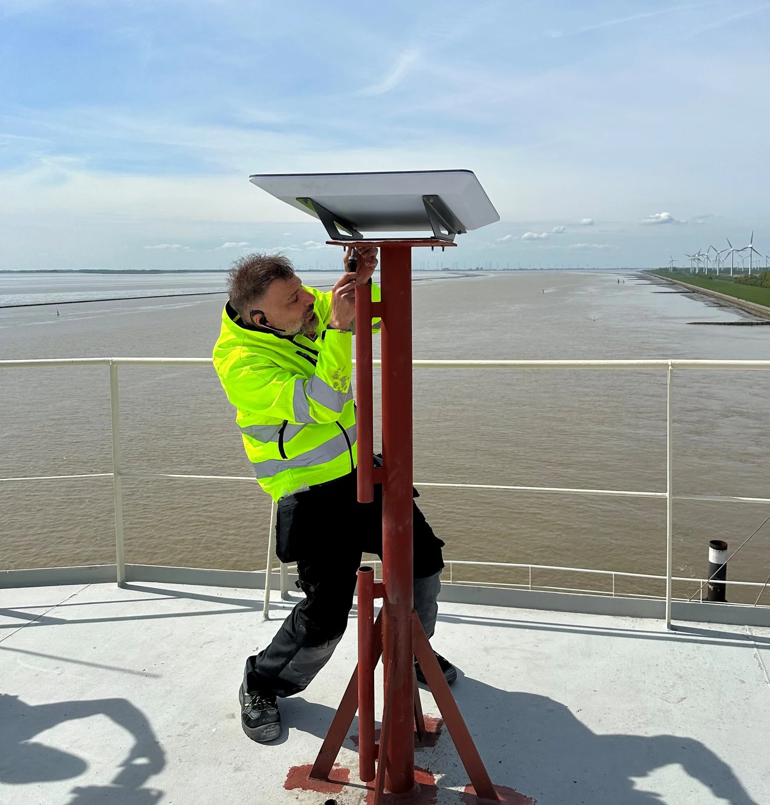 Mitsui O.S.K. Lines (MOL) Goes Live with Marlink Smart Hybrid Network ...