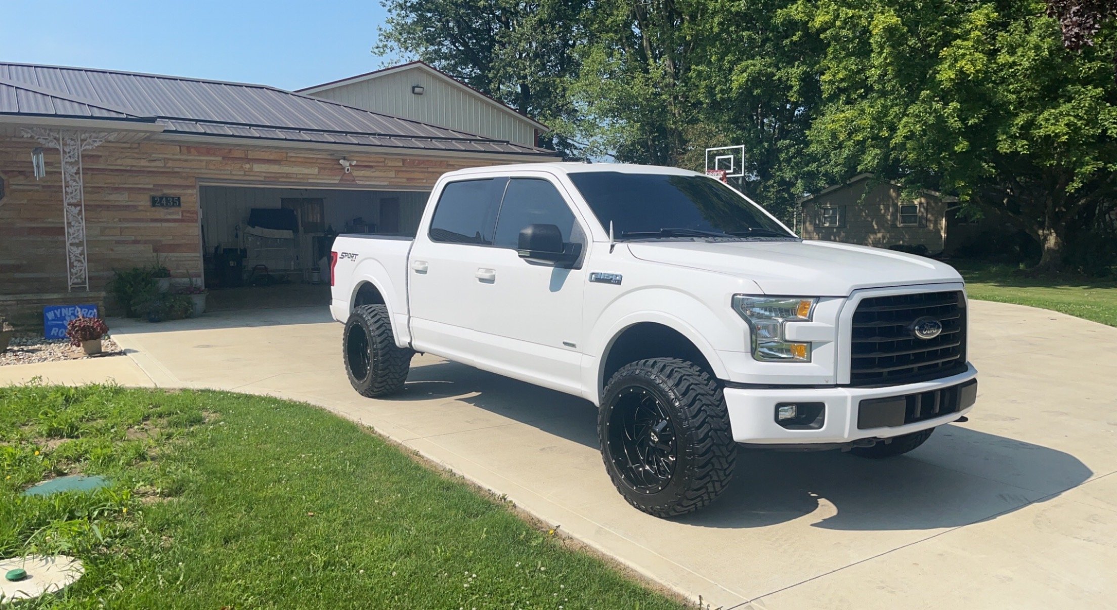 CUSTOM TINT SOLUTIONS