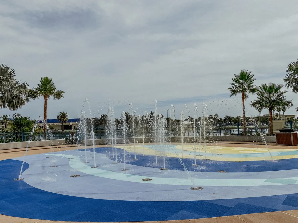 SPLASH PAD — Riverfront Esplanade