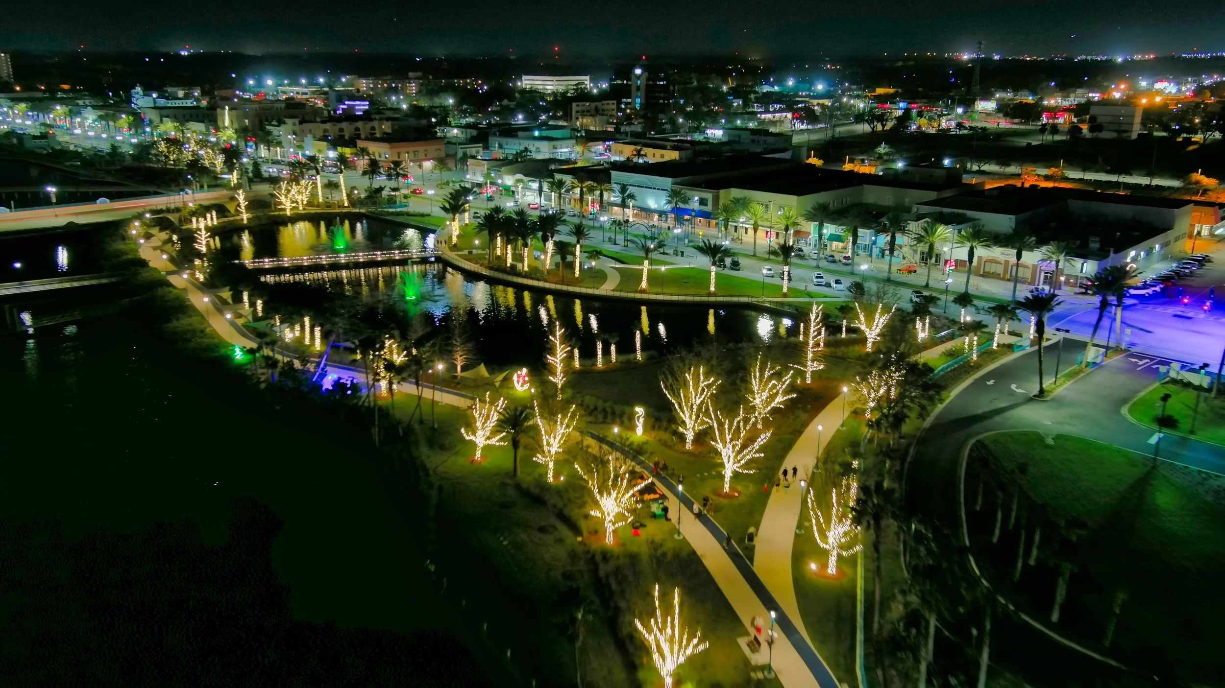 A DECEMBER TO REMEMBER — Riverfront Esplanade