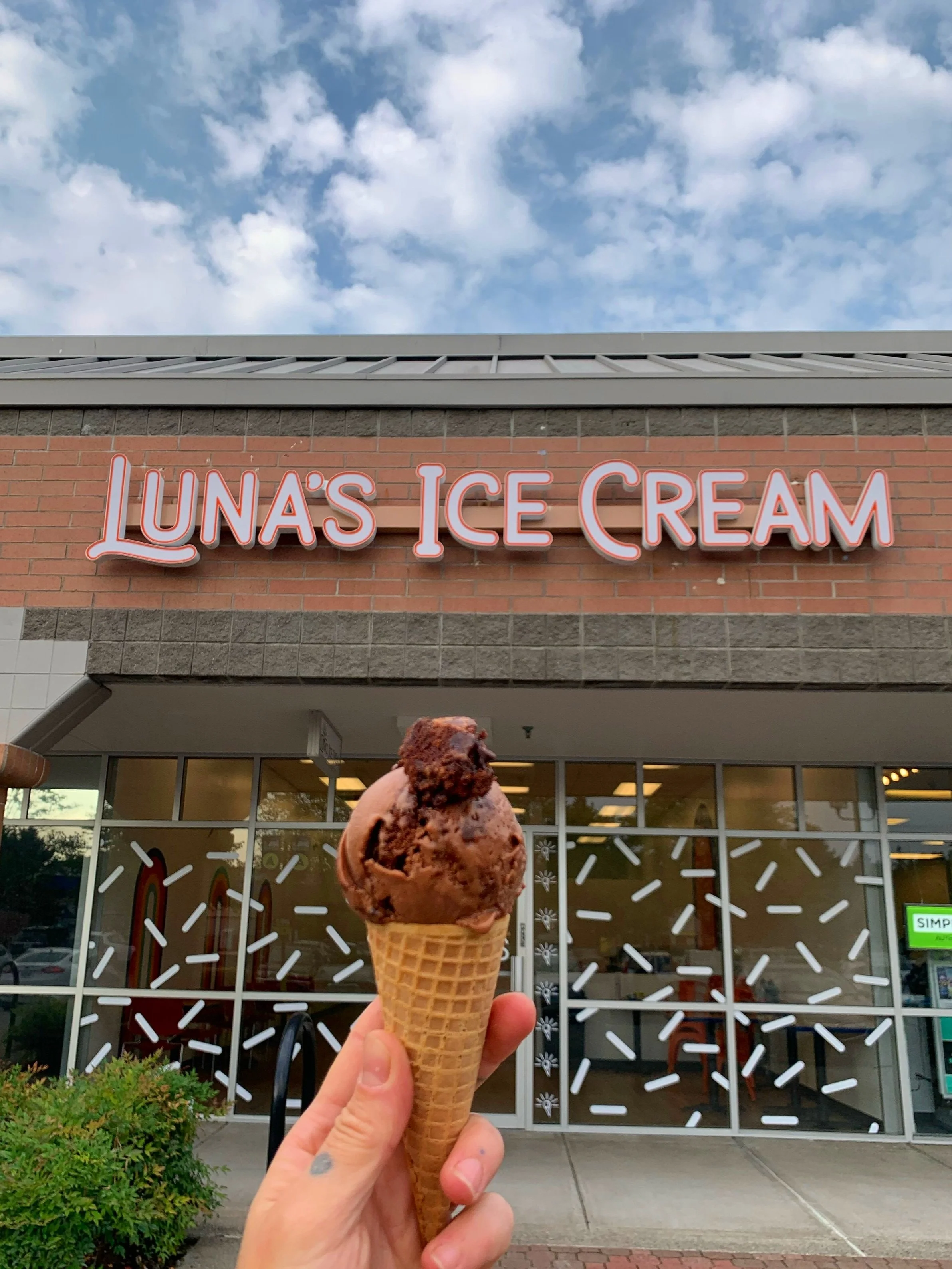 About Us — Luna's Ice Cream