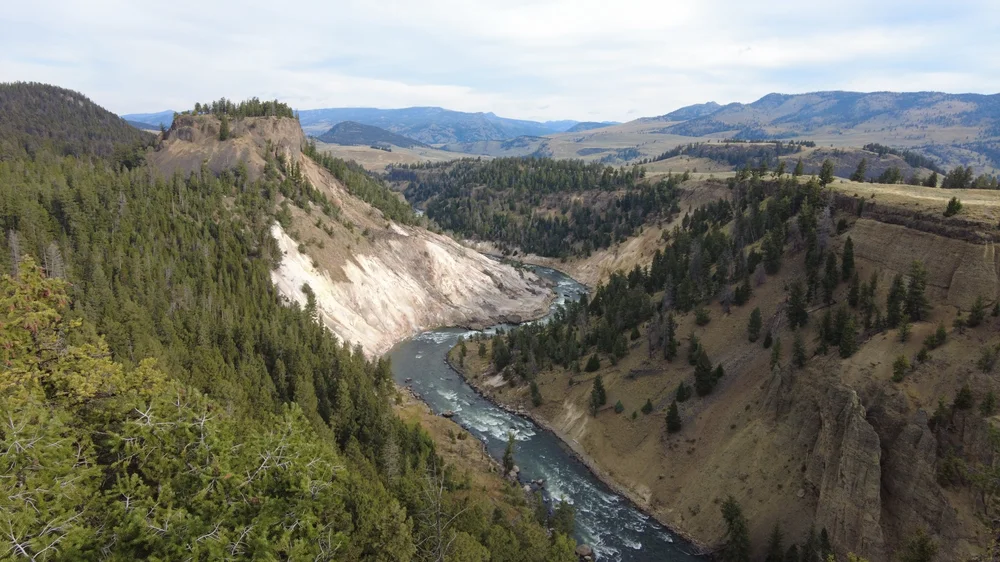 Ultimate Guide to Yellowstone — Wide Turns Only