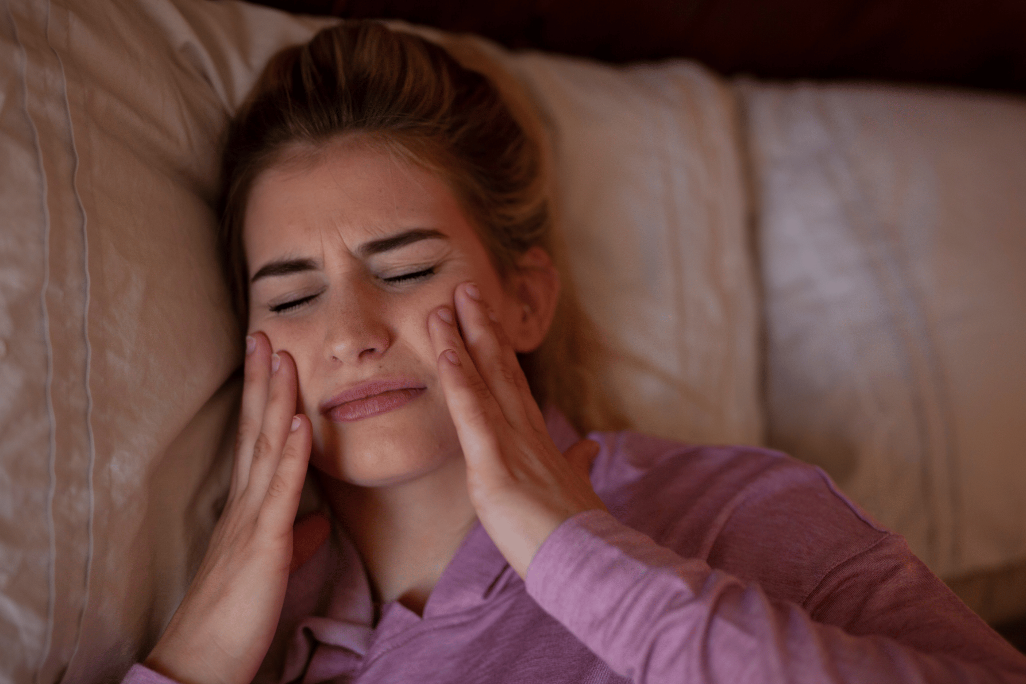 Signs of Teeth Grinding (Bruxism): Causes & Treatments — Total Health ...