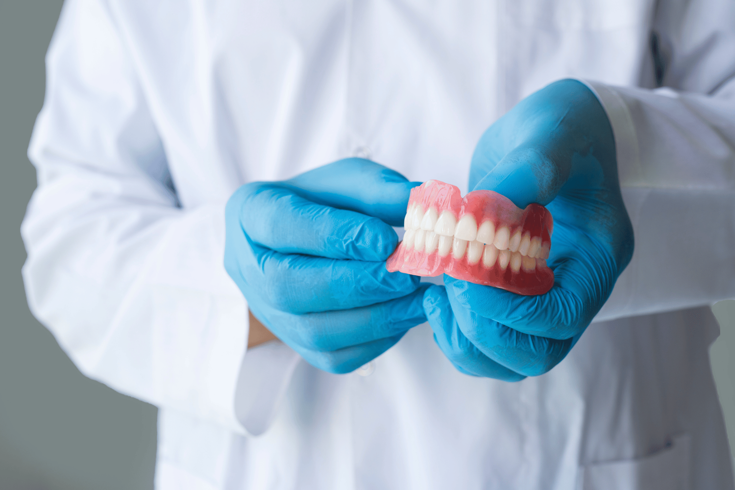 Signs of Teeth Grinding (Bruxism): Causes & Treatments — Total Health ...